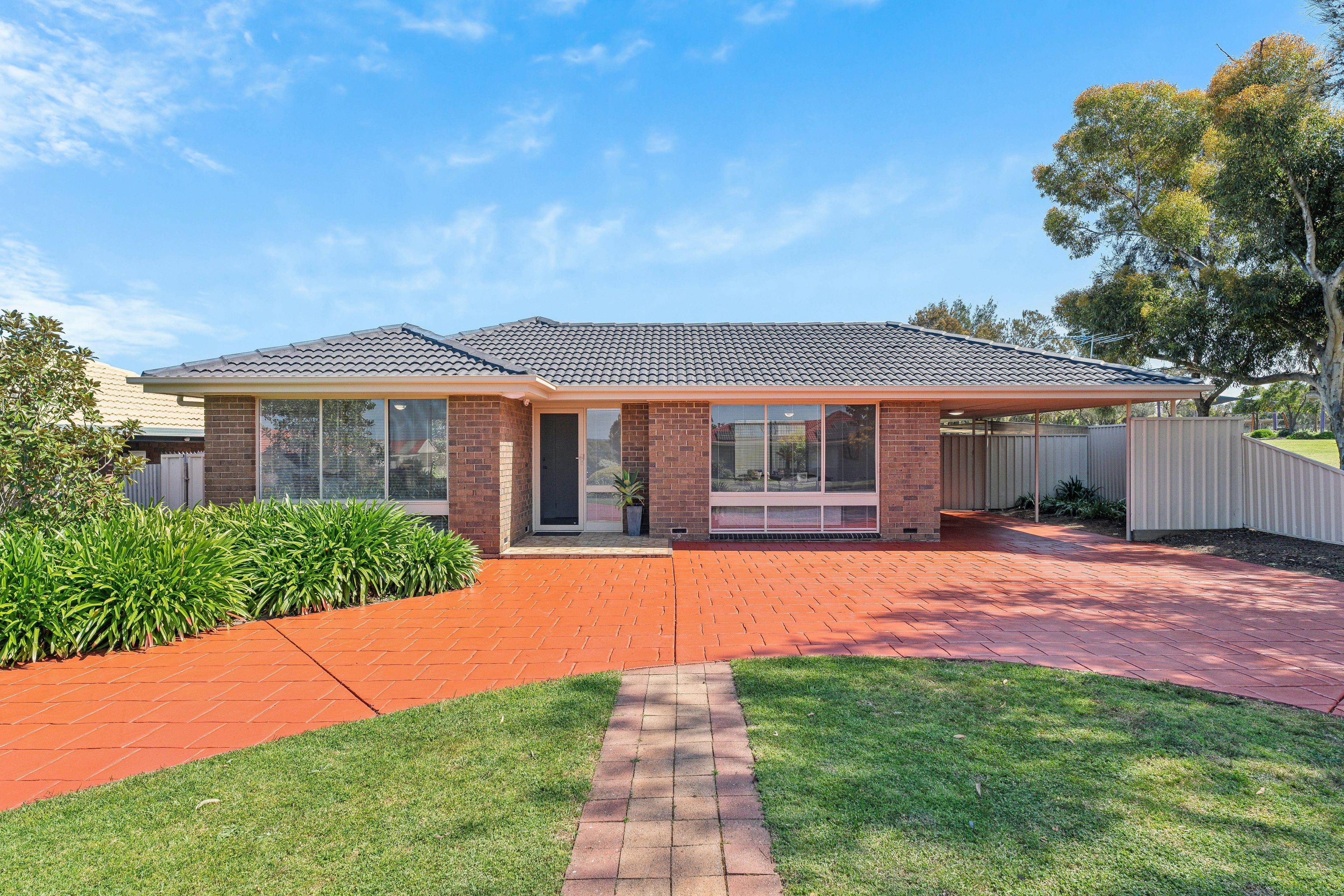 108 Adams Road, Trott Park, SA 5158 - Sold House - Ray White Flagstaff ...