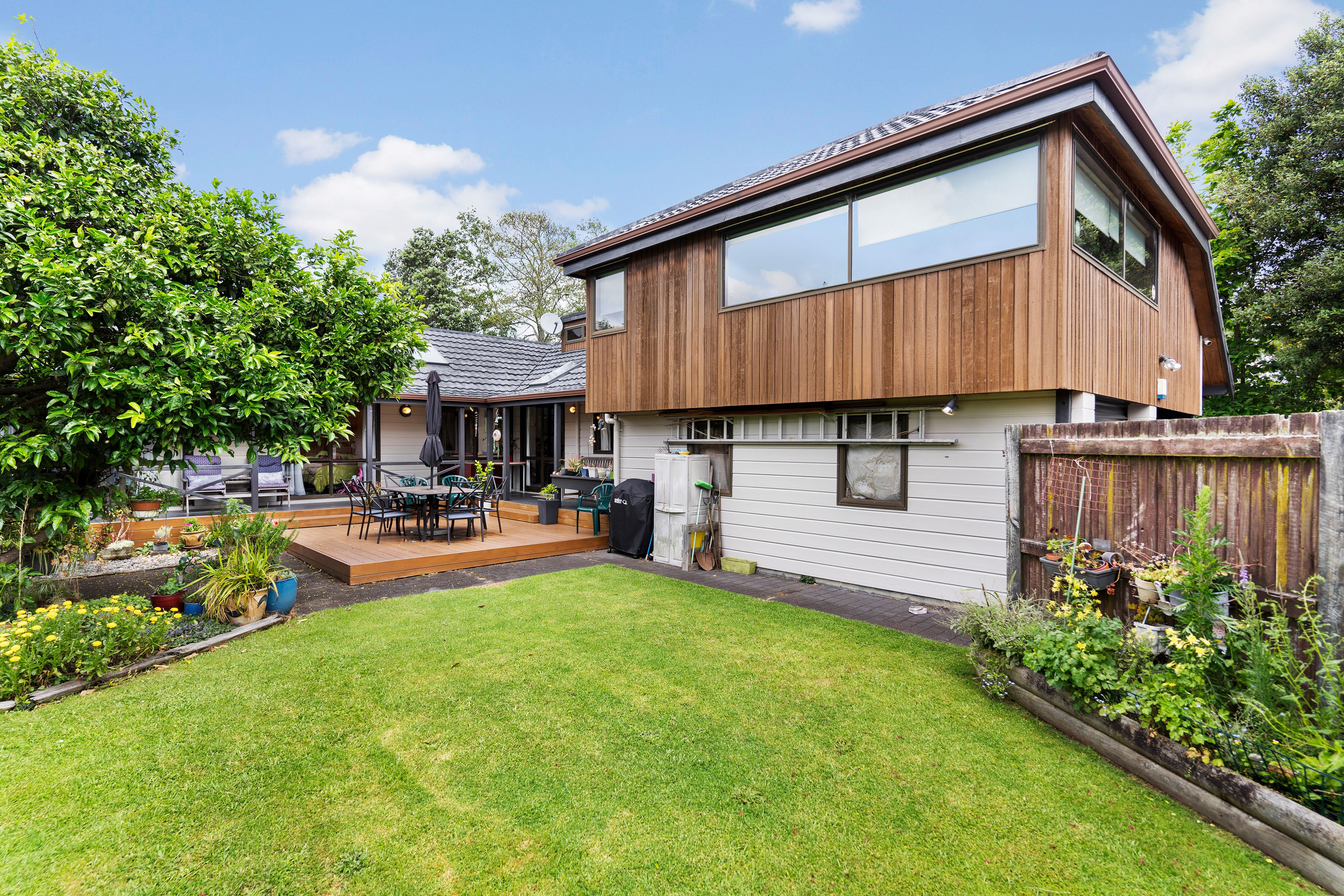 14 Bluewater Place, Wattle Downs, Manukau City 2103 - Sold House - Real ...