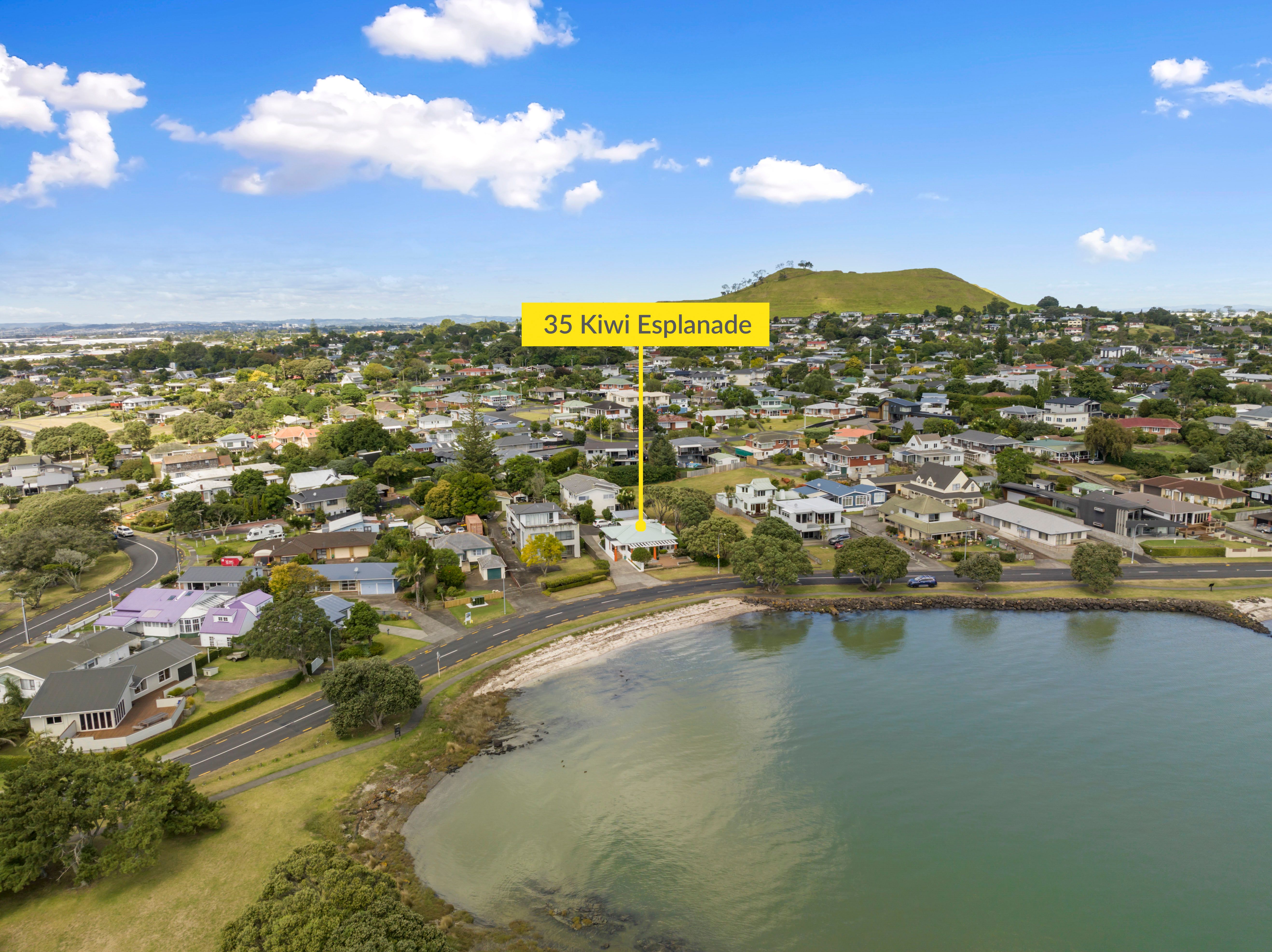35 Kiwi Esplanade, Mangere Bridge, – Home For Sale • Ray White New Zealand