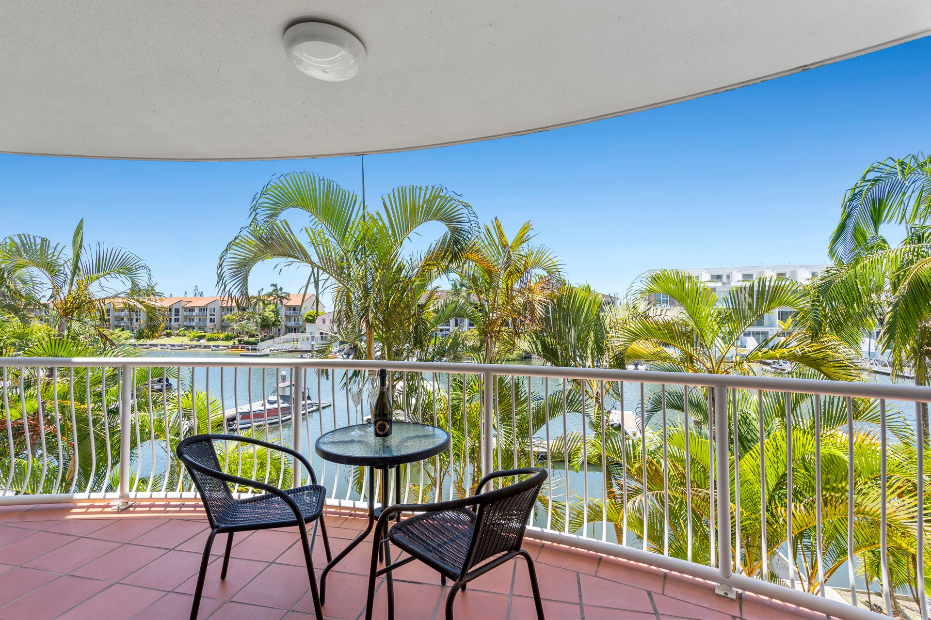 7/20 Canal Avenue, Runaway Bay, QLD 4216 - Sold Apartment - Ray White ...