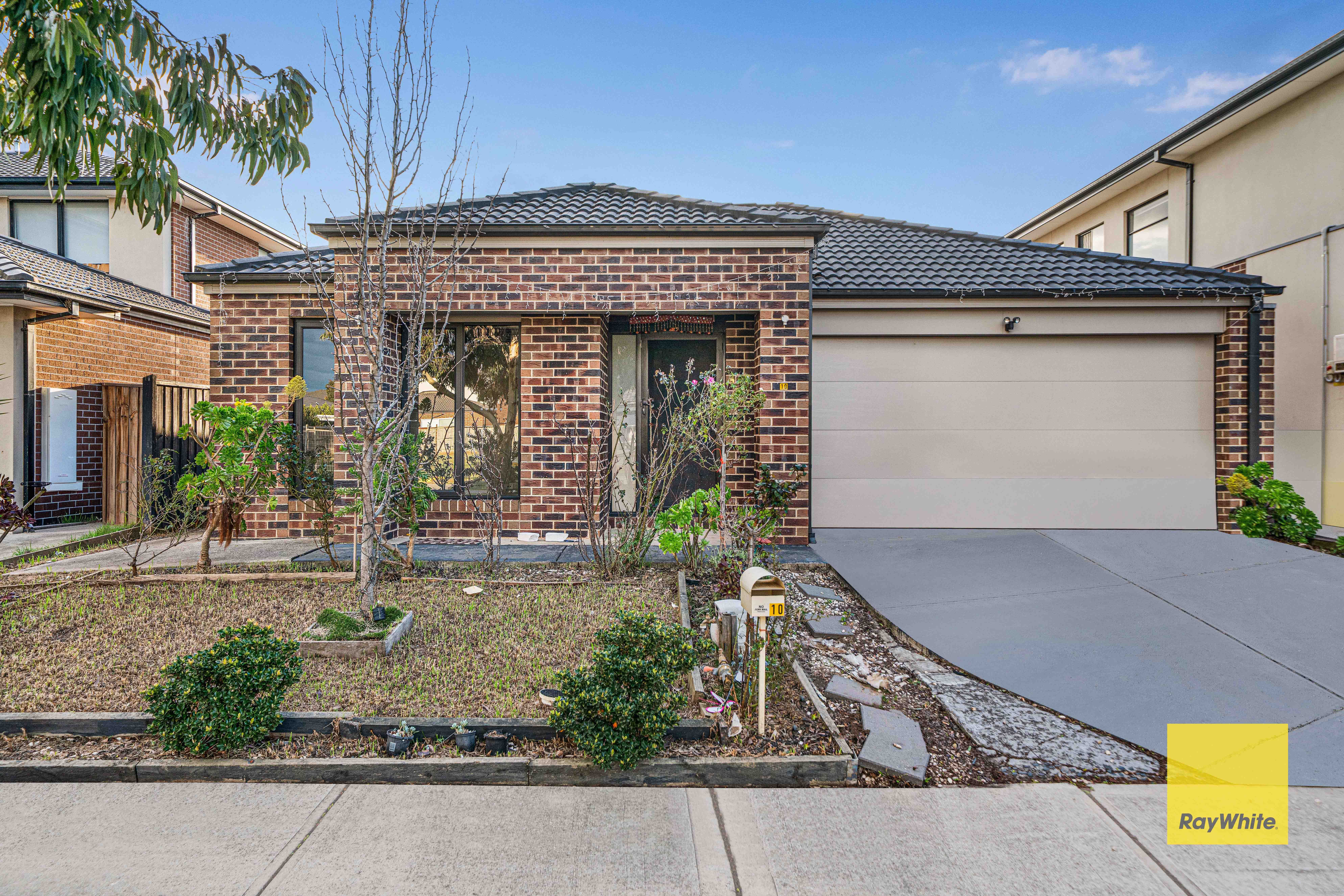 10 Walgett Street, Point Cook, VIC 3030 - Leased House - Ray White ...