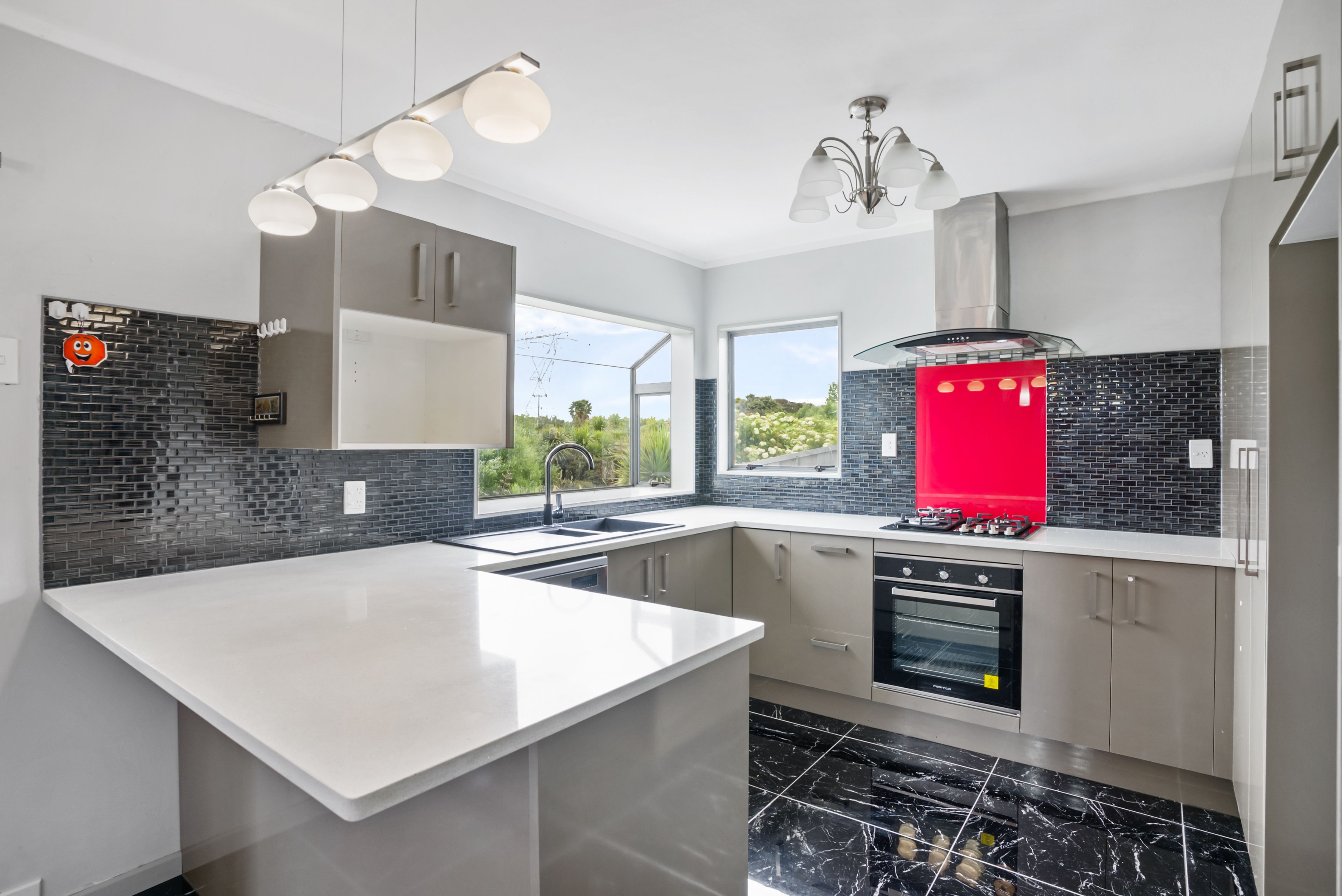 21 Belinda Avenue, Flat Bush, Manukau City 2023 - Sold House - Ray ...