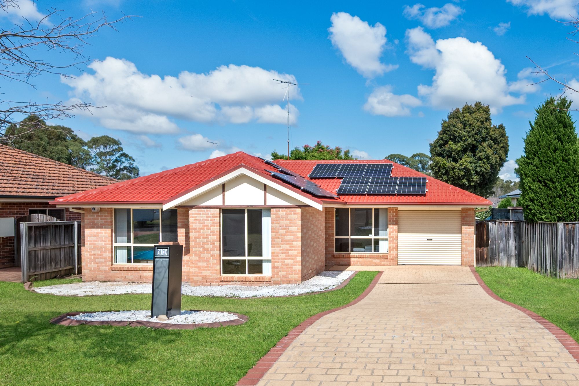 10 Bridle Road, Currans Hill, NSW 2567 - Sold House - Ray White ...