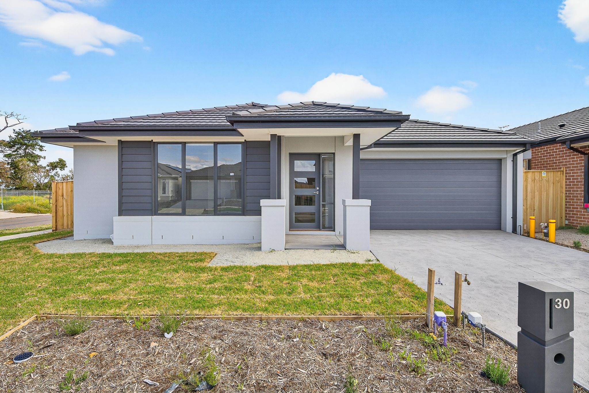 30 Vizzini Street, Cranbourne East, VIC 3977 - Leased House - Ray White ...