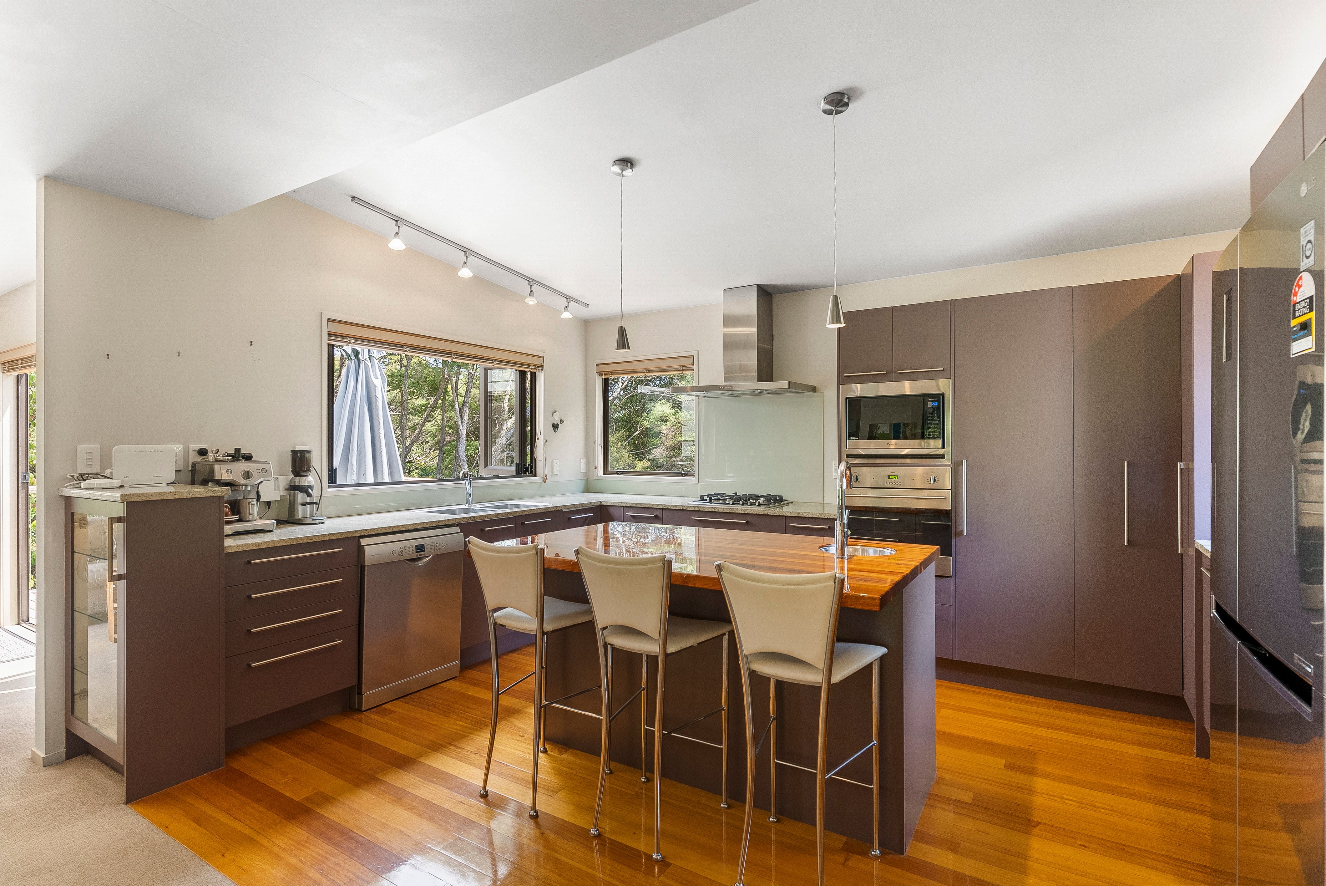 36 Inglis Street, Birkenhead, North Shore City 0626 - Sold House - Ray ...