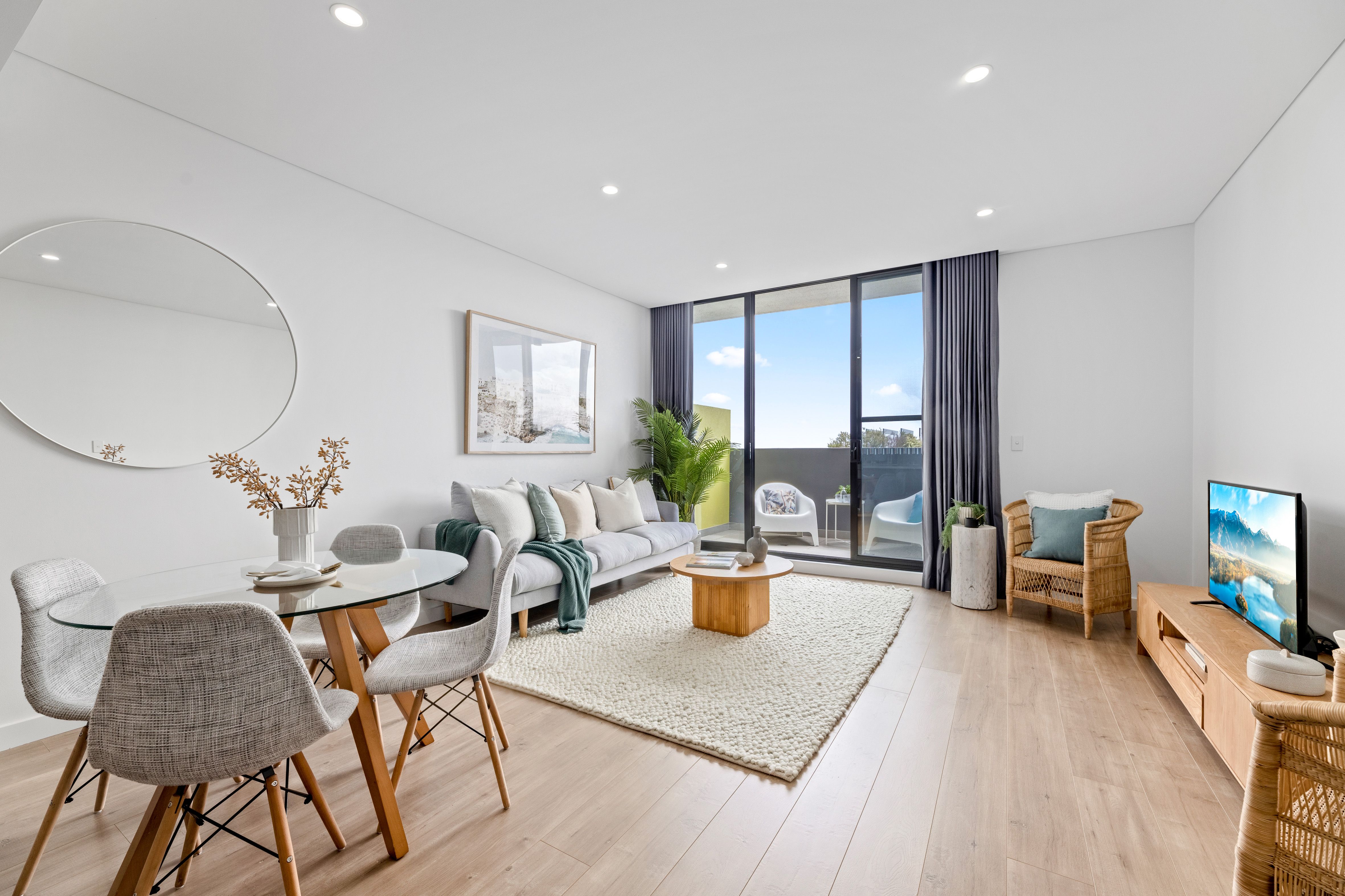 D601/42 Pinnacle Street, Miranda, NSW 2228 - Sold Apartment - Ray White ...