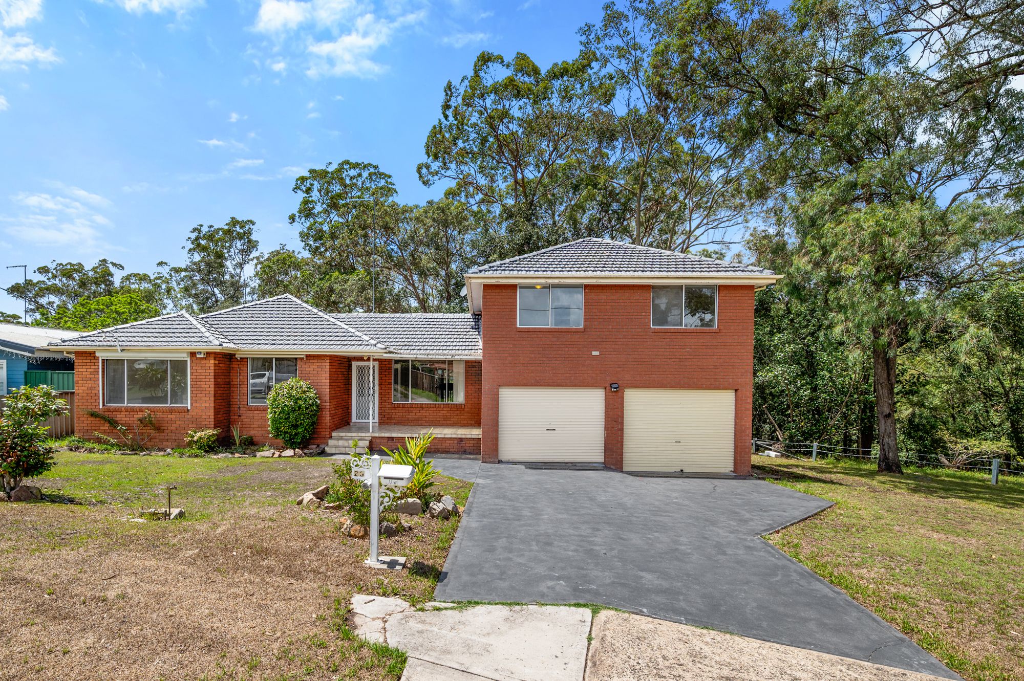 23 Canberra Crescent, Campbelltown, NSW 2560 - Sold House - Ray White ...