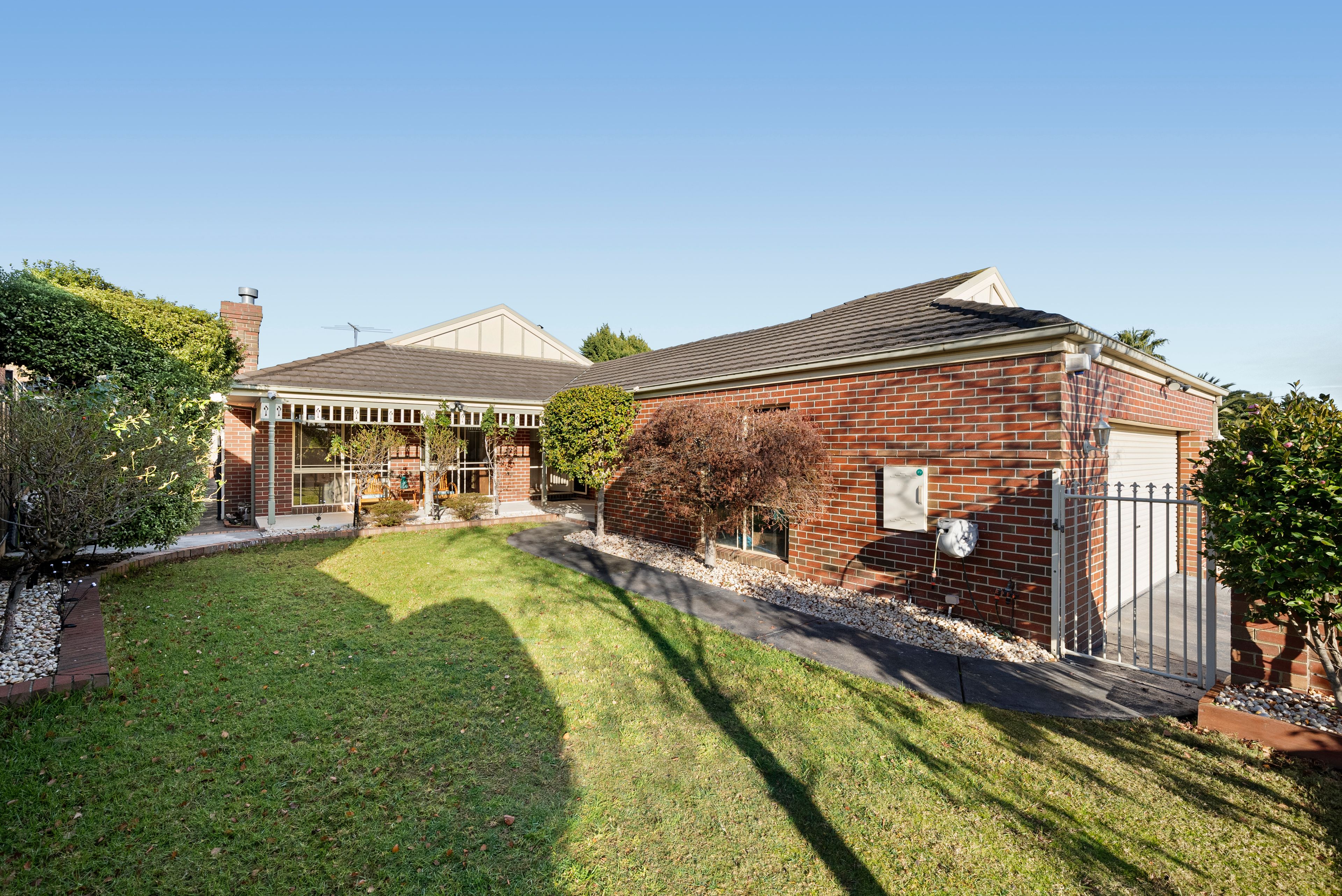 11 Ian Court, Rowville, VIC 3178 - Leased House - Ray White Wantirna