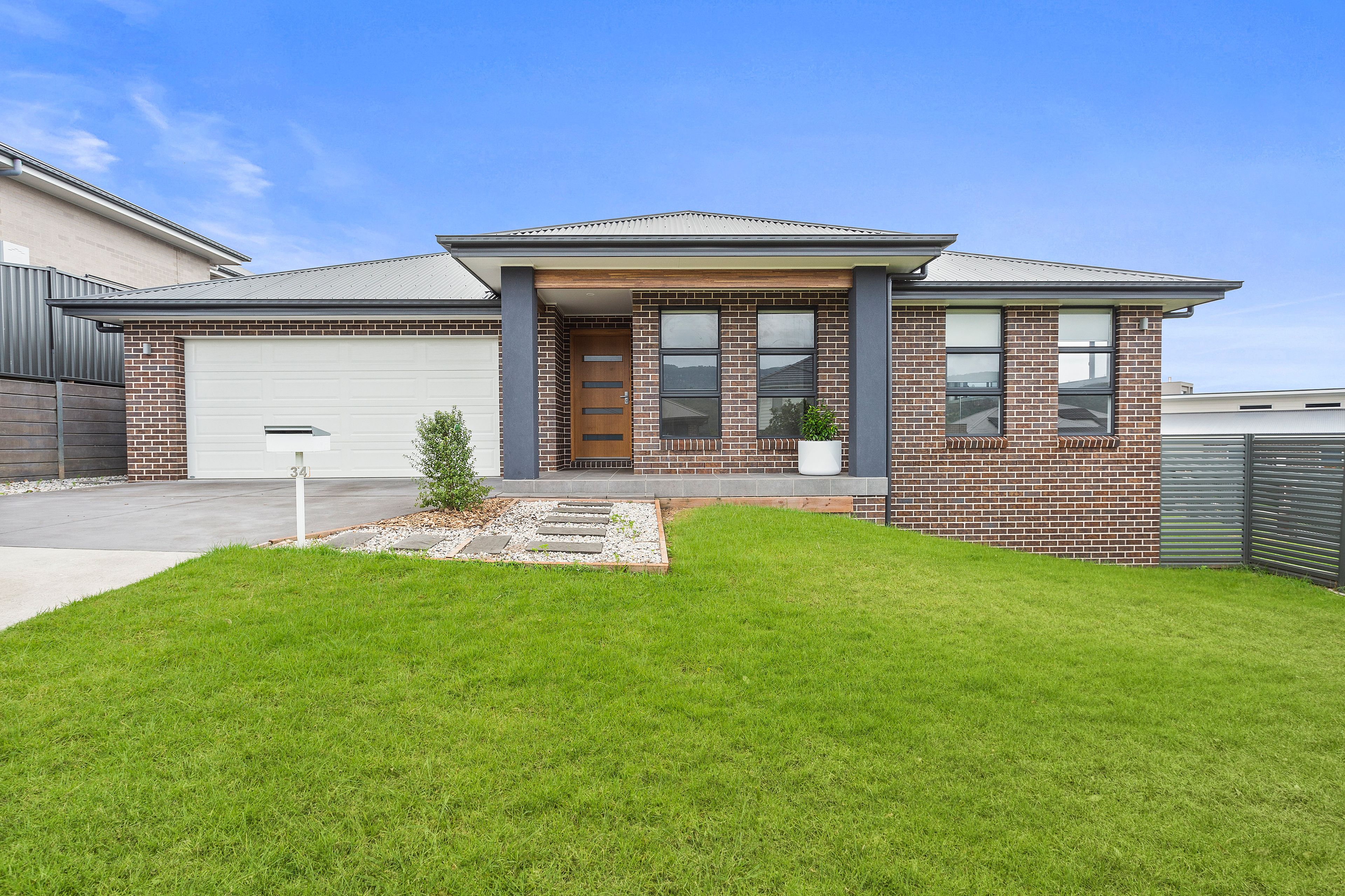 34 Flannery Drive, Calderwood, NSW 2527 - Sold House - Ray White Albion ...