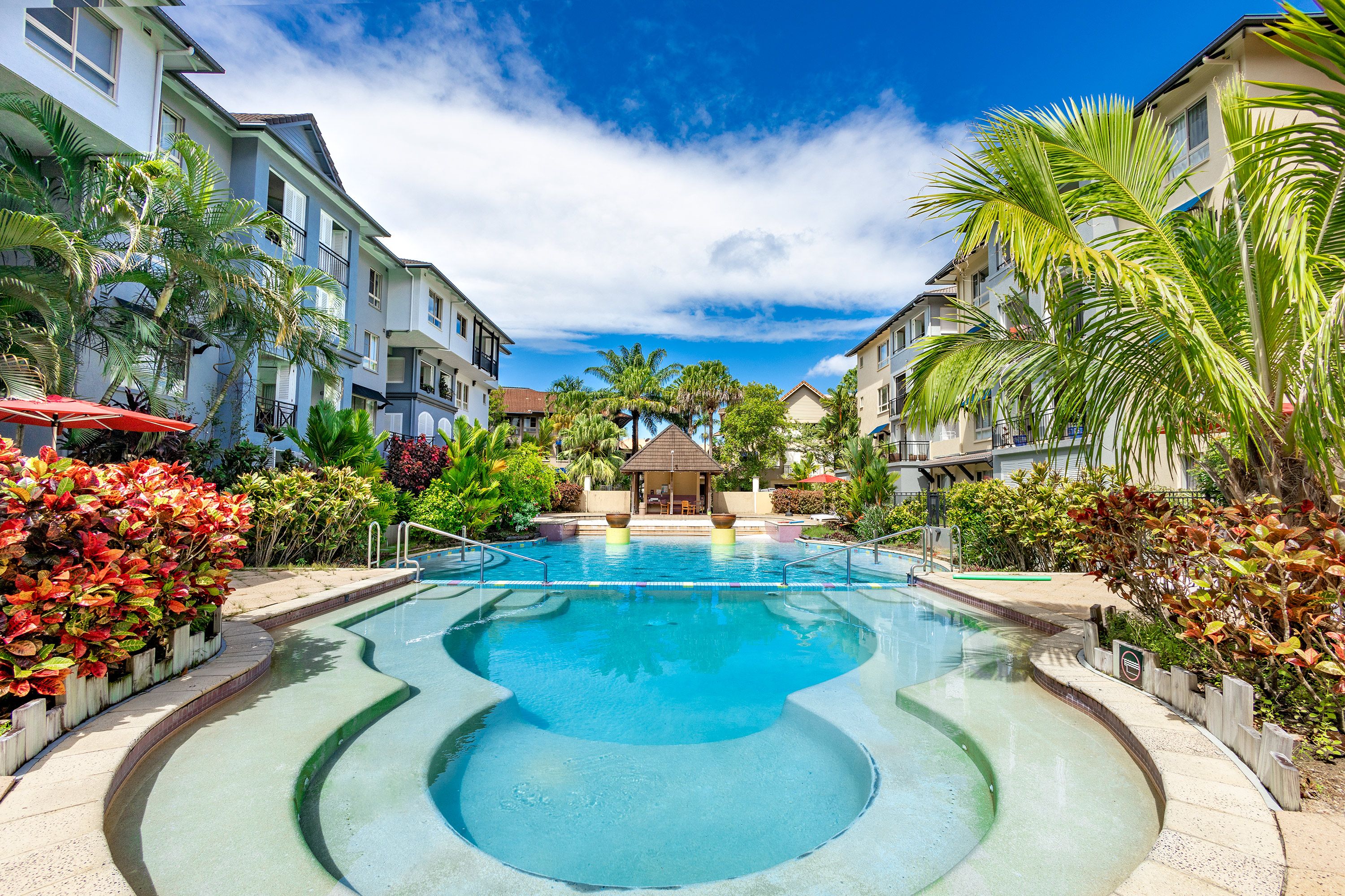 1752/2-10 Greenslopes Street, Cairns North, QLD 4870 - Sold Unit - Ray ...