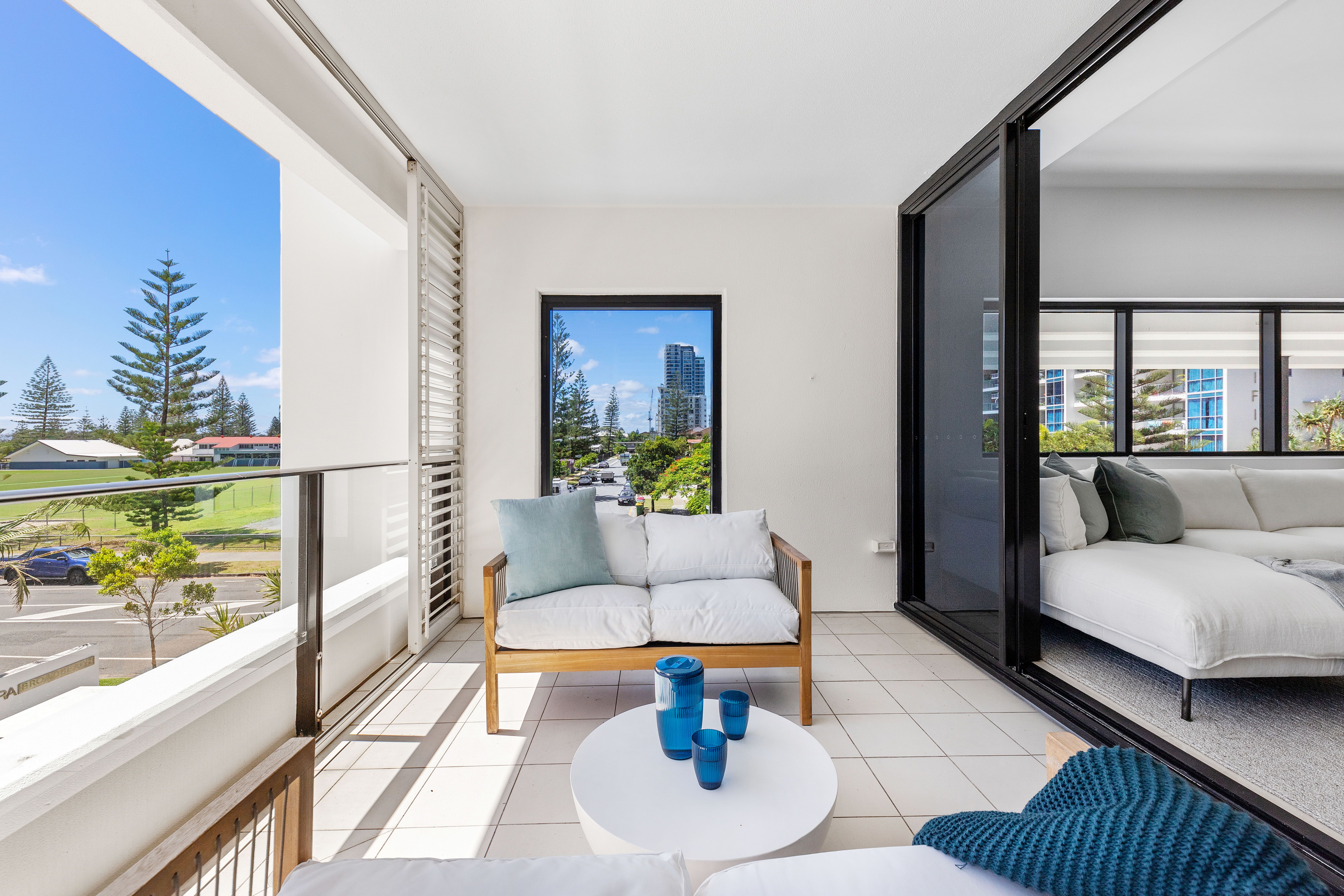 202/14 George Avenue, Broadbeach, QLD 4218 - Sold Unit - Ray White ...