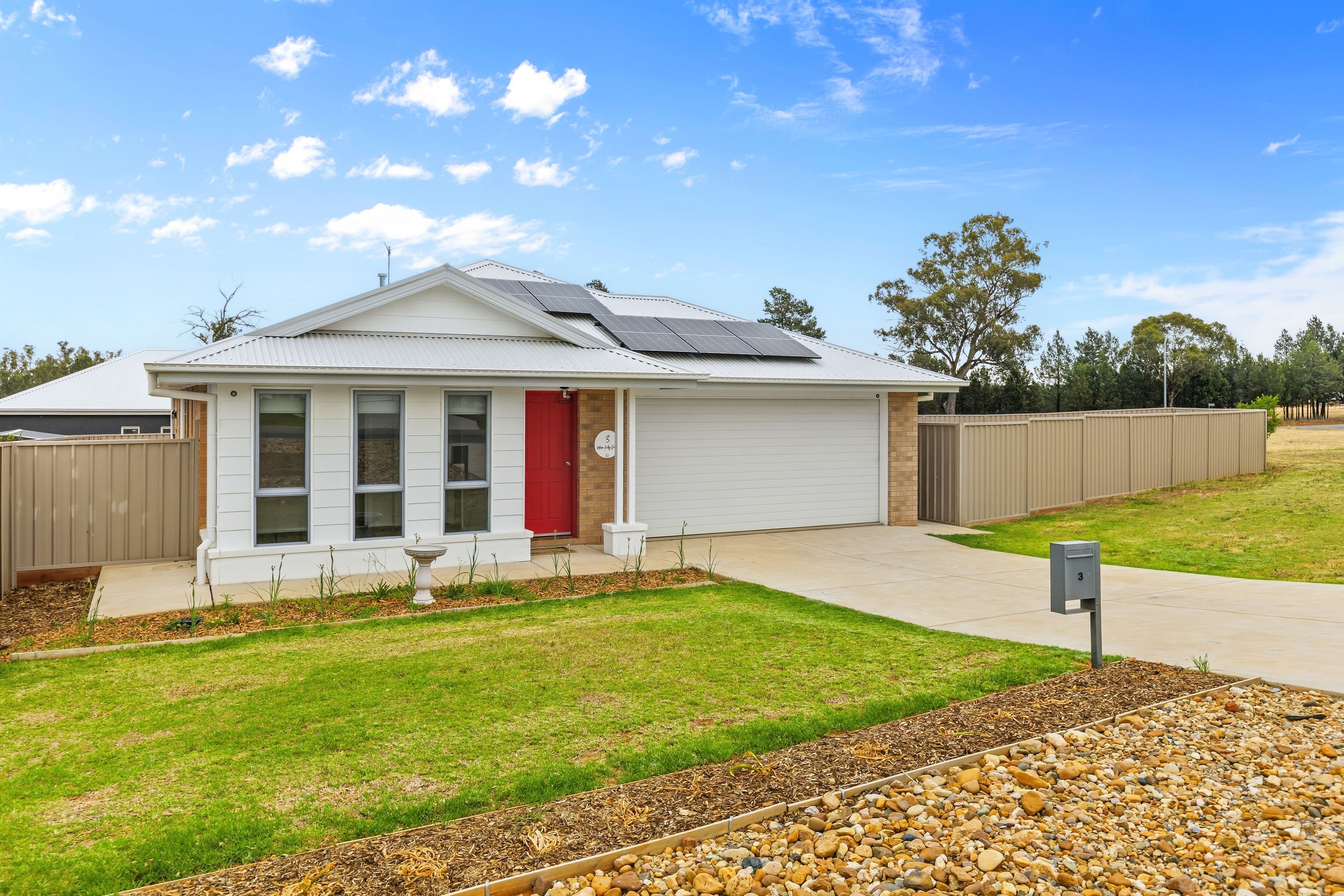 3 William Kelly Drive, Coolamon, NSW 2701 - Sold House - Ray White ...
