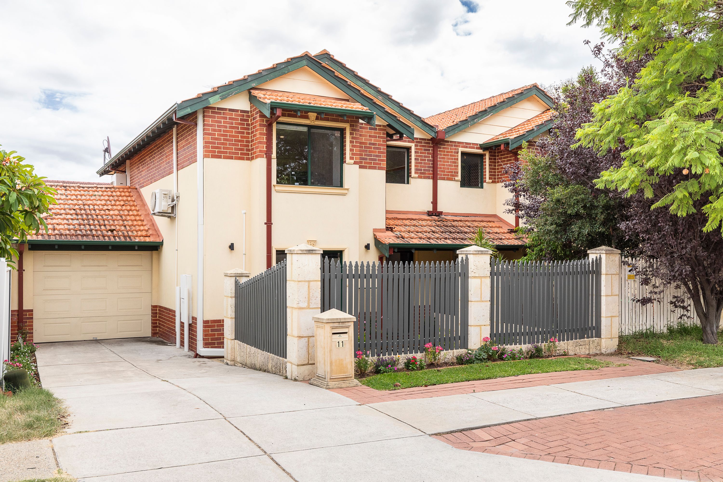 11 Carrington Street, Mount Lawley, WA 6050 - Sold Townhouse - Ray ...