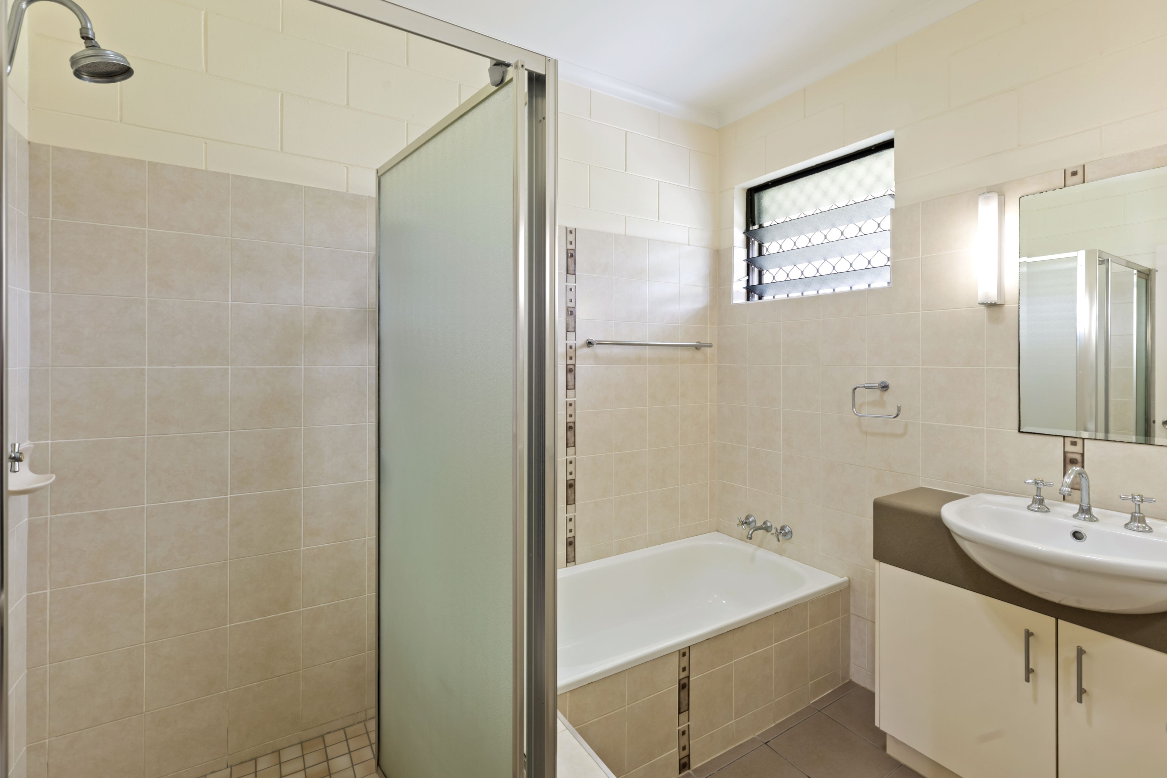 3 Jack Street, Mossman, QLD 4873 - Sold House - Ray White Port Douglas