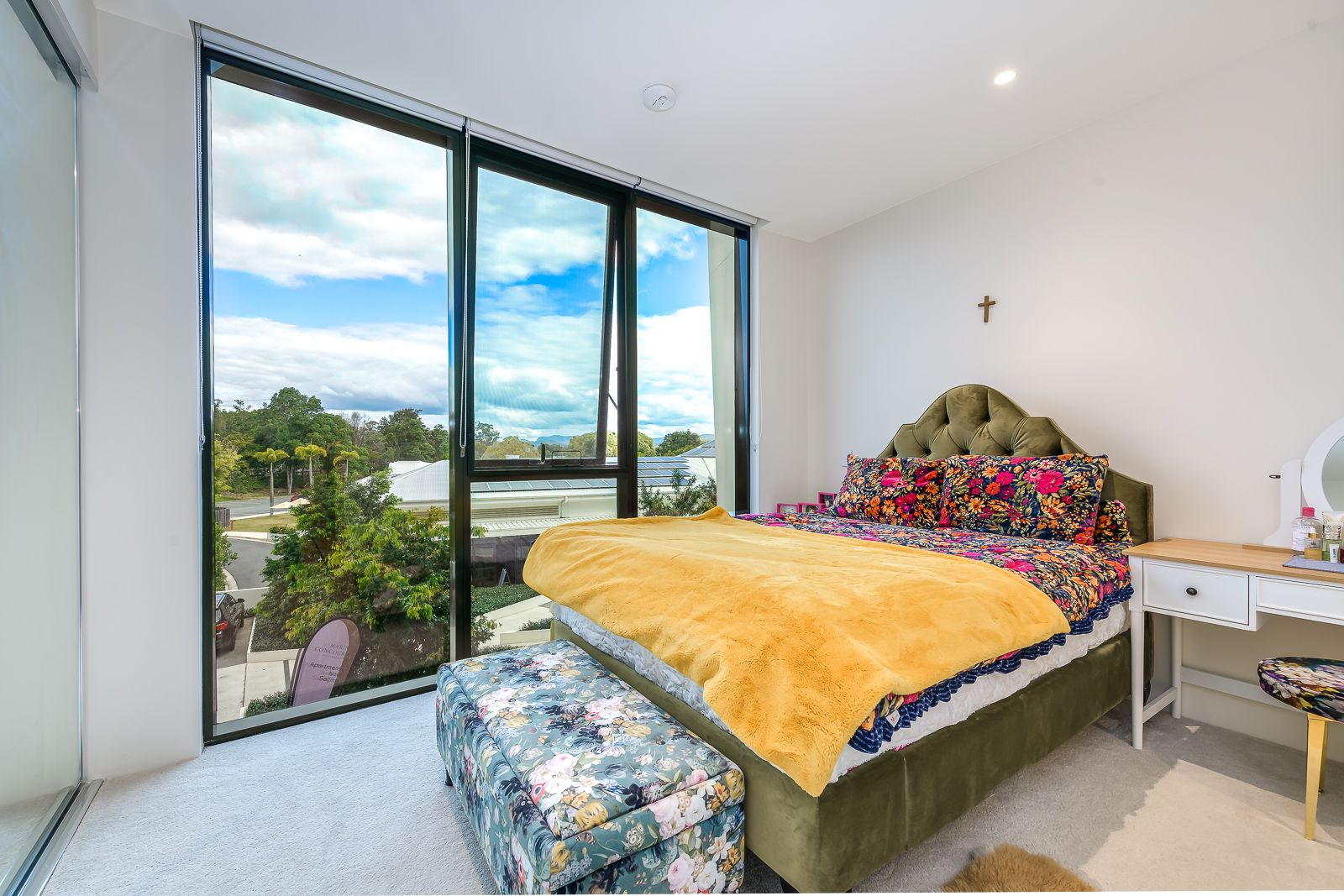 205B/1 The Concourse, Benowa, QLD 4217 - Sold Unit - Ray White Shore Group