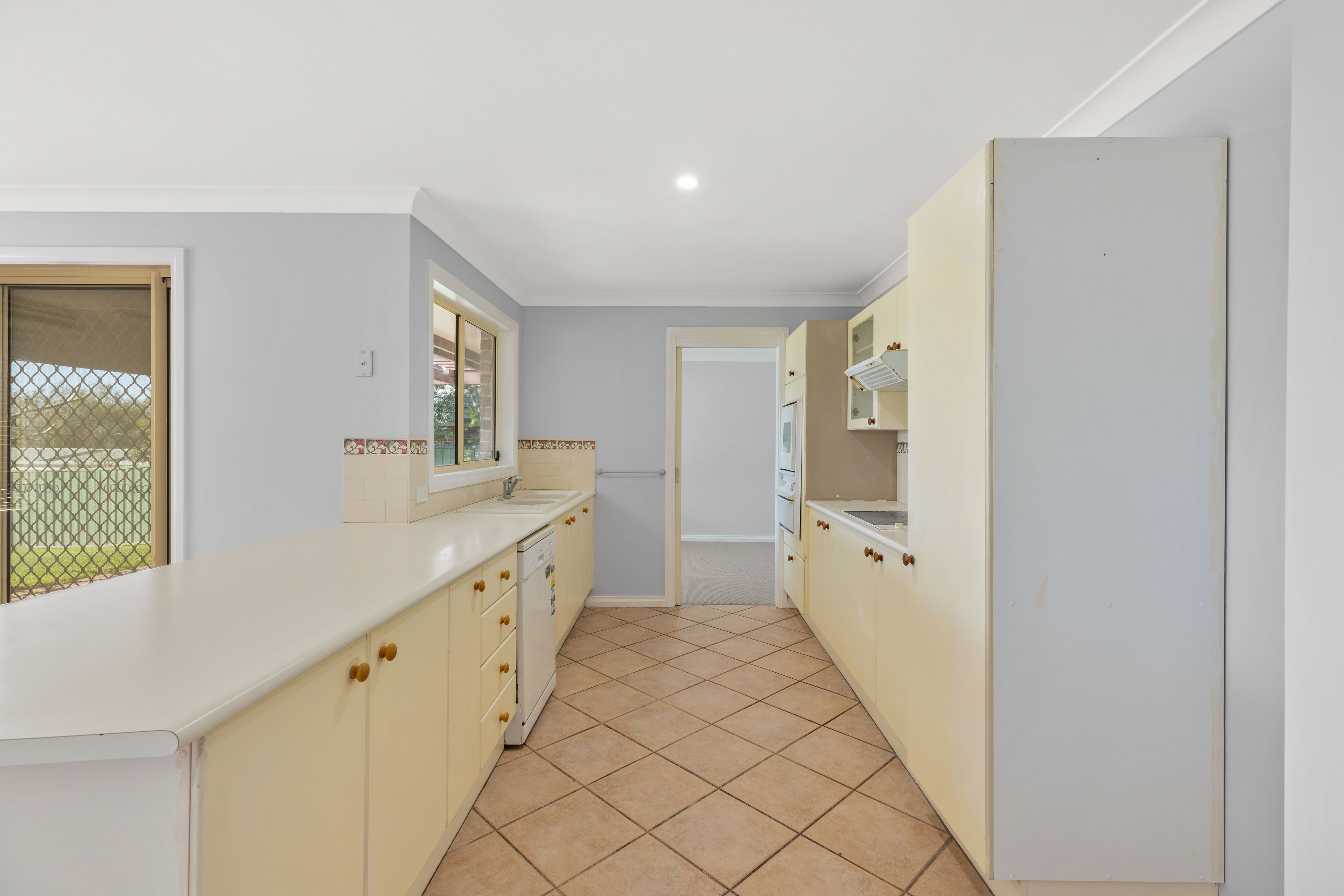 6 Mountain Ash Place, Worrigee, NSW 2540 - Sold House - Ray White South ...