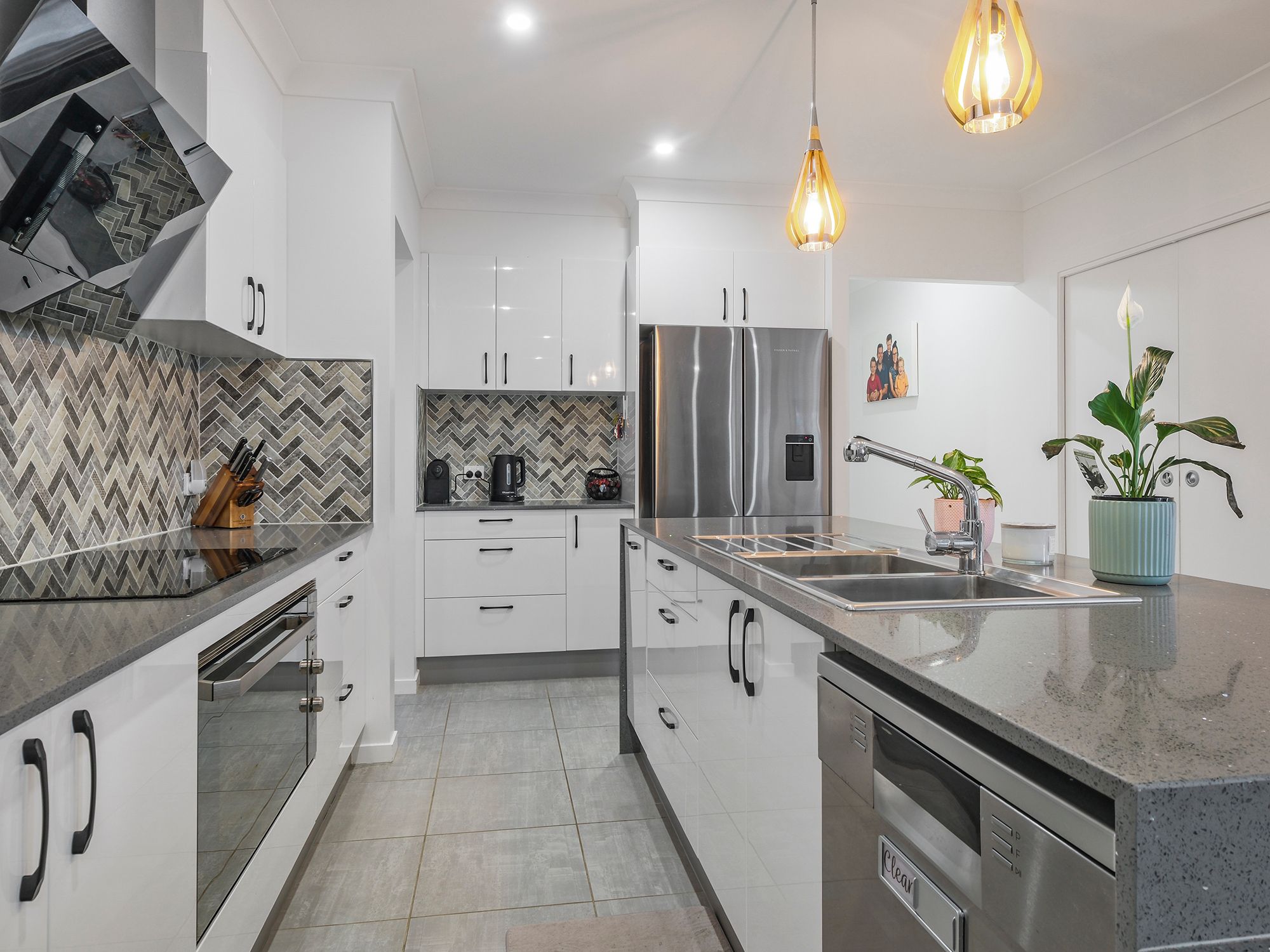 71 Tanzanite Street, Pallara, QLD 4110 - Home for Sale - Ray White ...