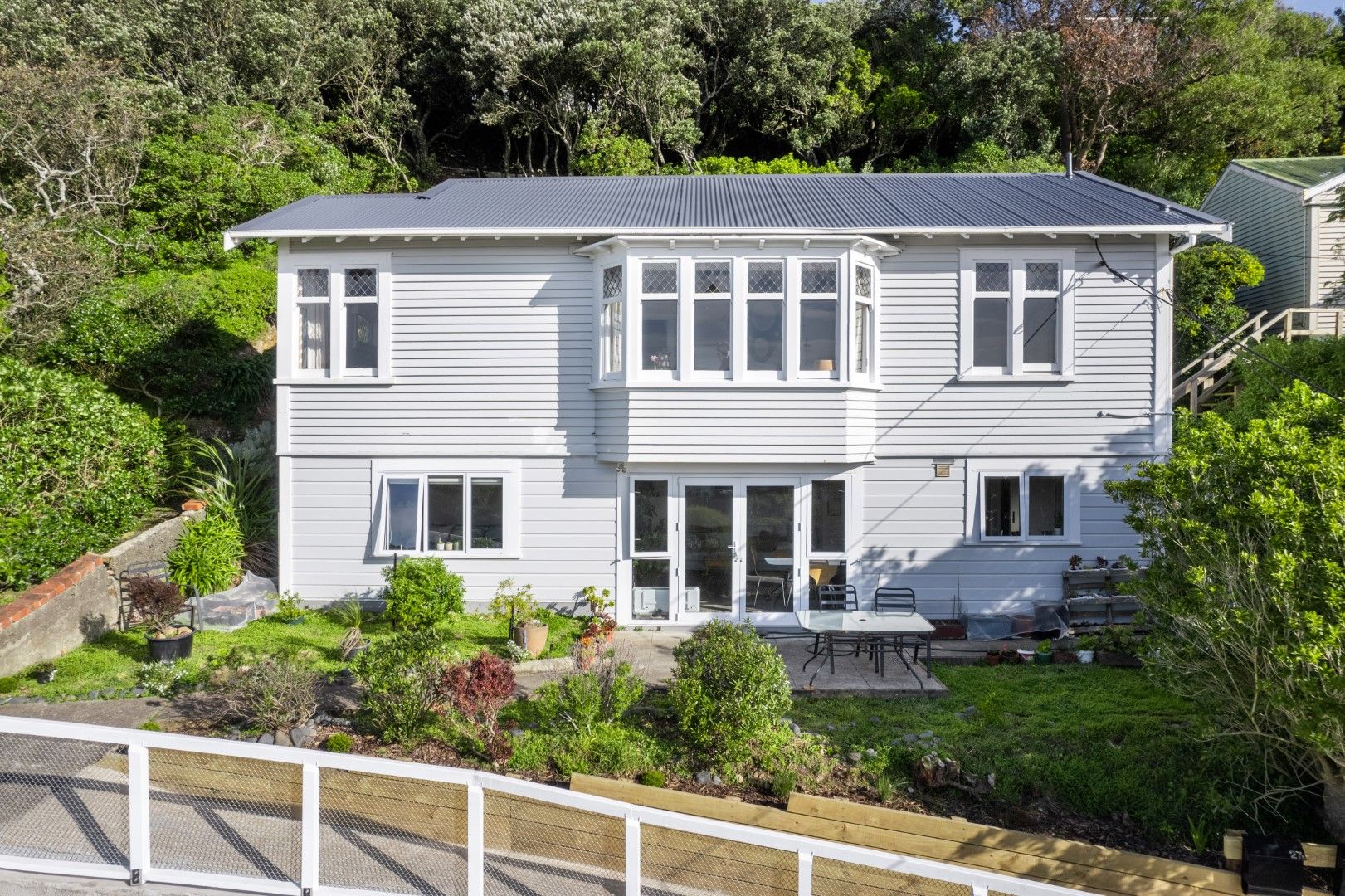 27 Sutherland Crescent, Melrose, Wellington City 6023 - Sold Home and ...