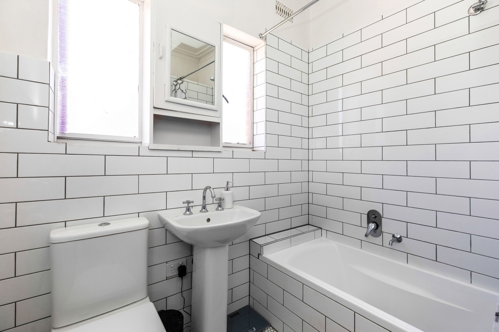 16 Albion Street, Kennington, VIC 3550 - Leased House - Ray White Bendigo