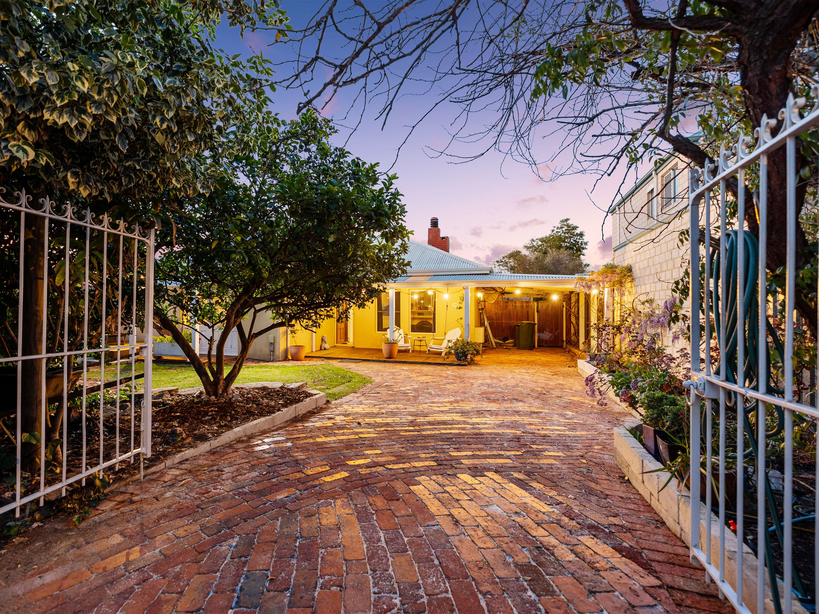 30 Parsons Avenue, Manning, WA 6152 - Sold House - Ray White South Perth