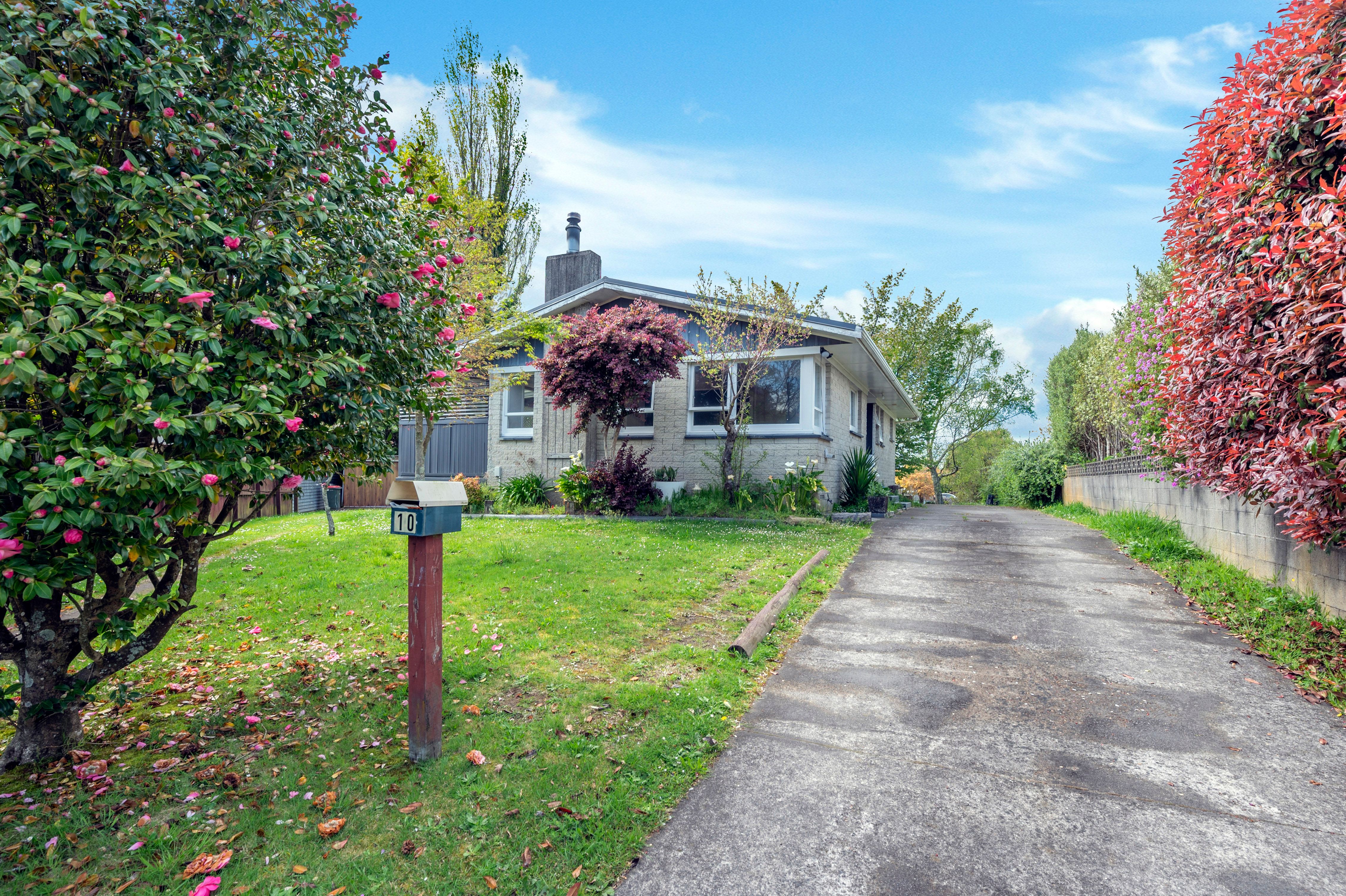 10 Apollo Place, Sunnybrook, Rotorua District 3015 - Sold House - Ray ...