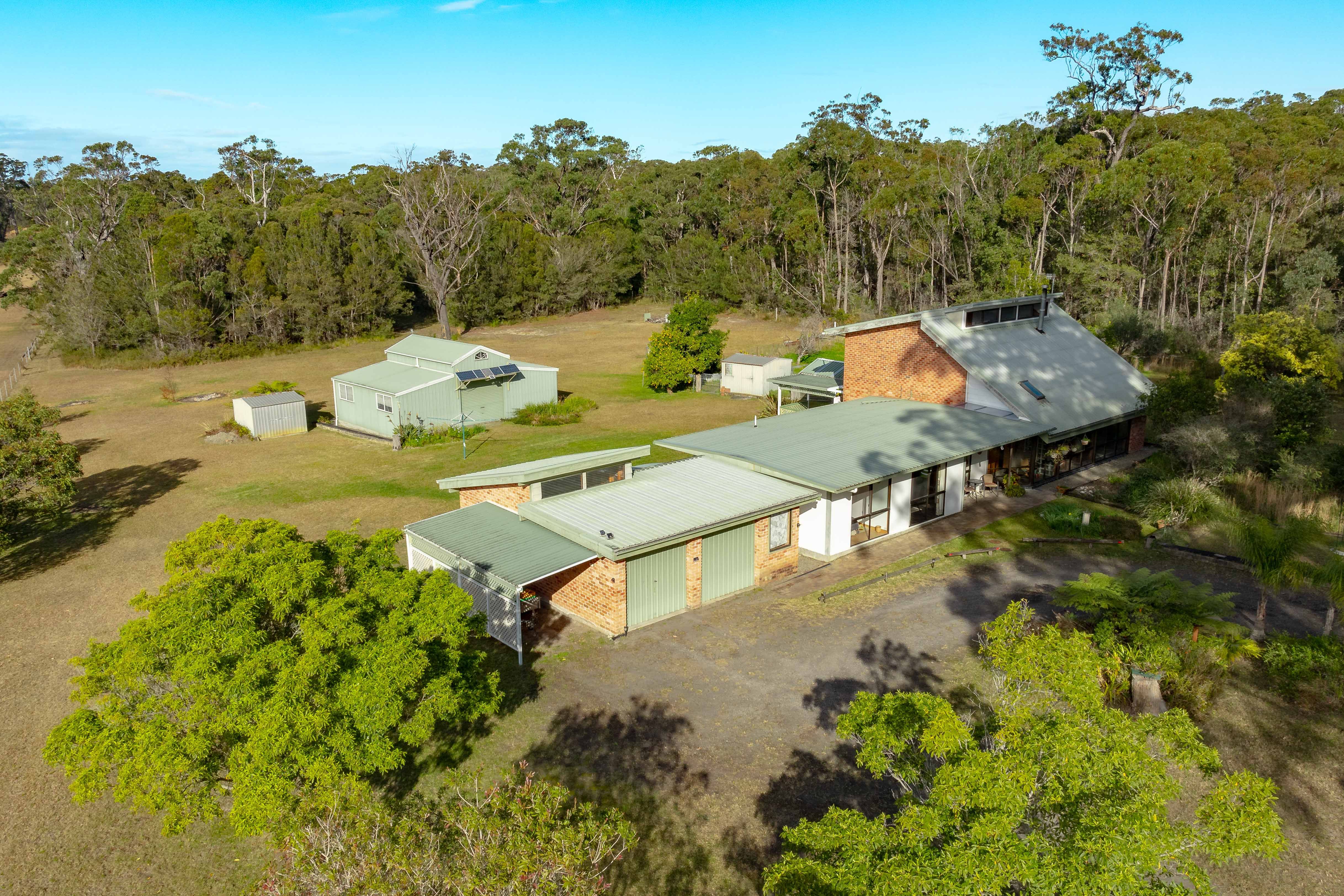 712 Sussex Inlet Road, Sussex Inlet, NSW 2540 - Sold House - Ray White ...