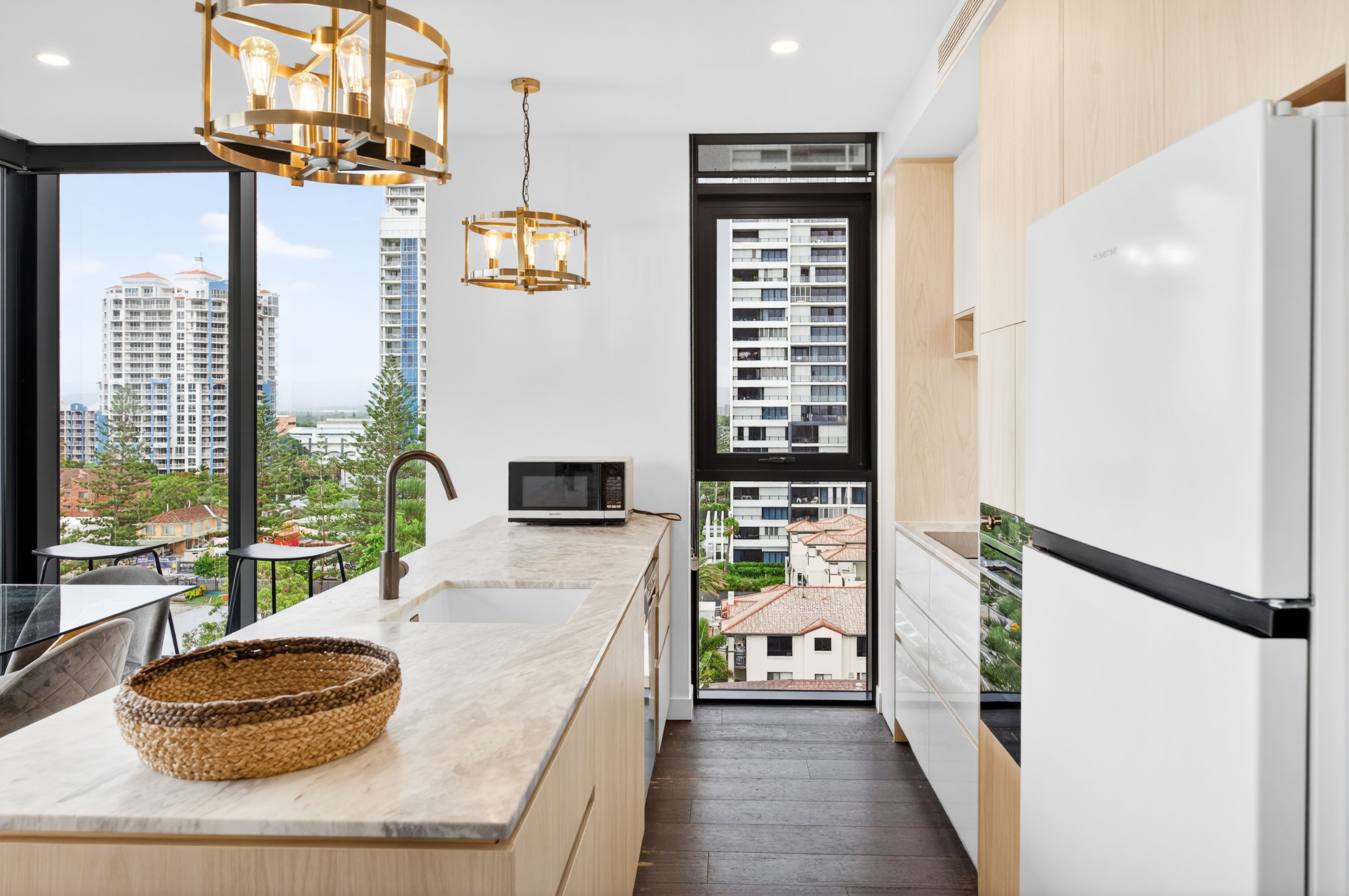 704/185 Old Burleigh Road, Broadbeach, QLD 4218 - Sold Apartment - Ray ...