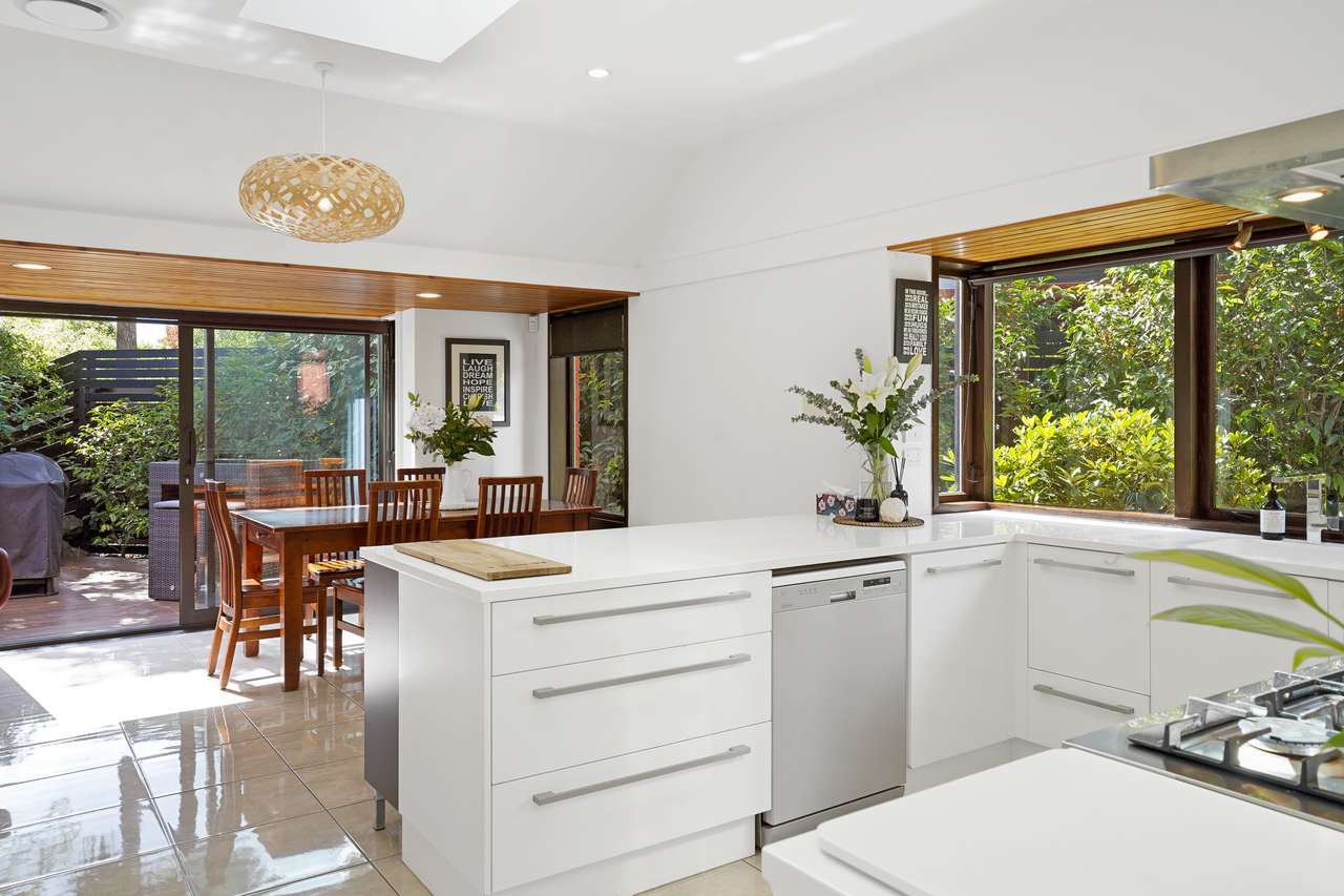 9 Chevron Place, Ilam, Christchurch City | Real Estate | Ray White New ...