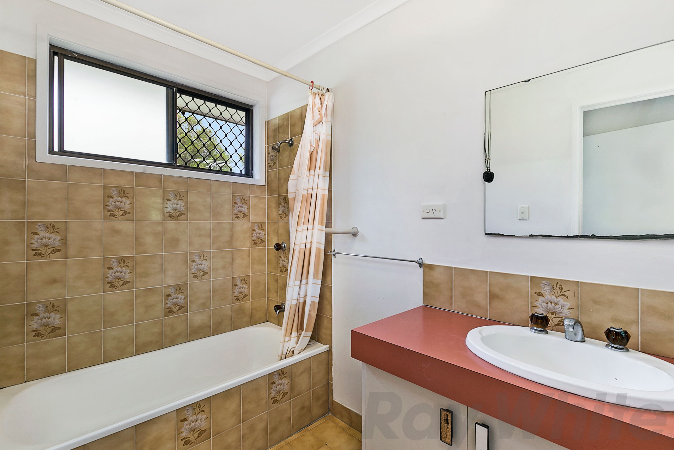 4/97 Cumberland Drive, Alexandra Hills, QLD 4161 - Leased Unit - Ray ...