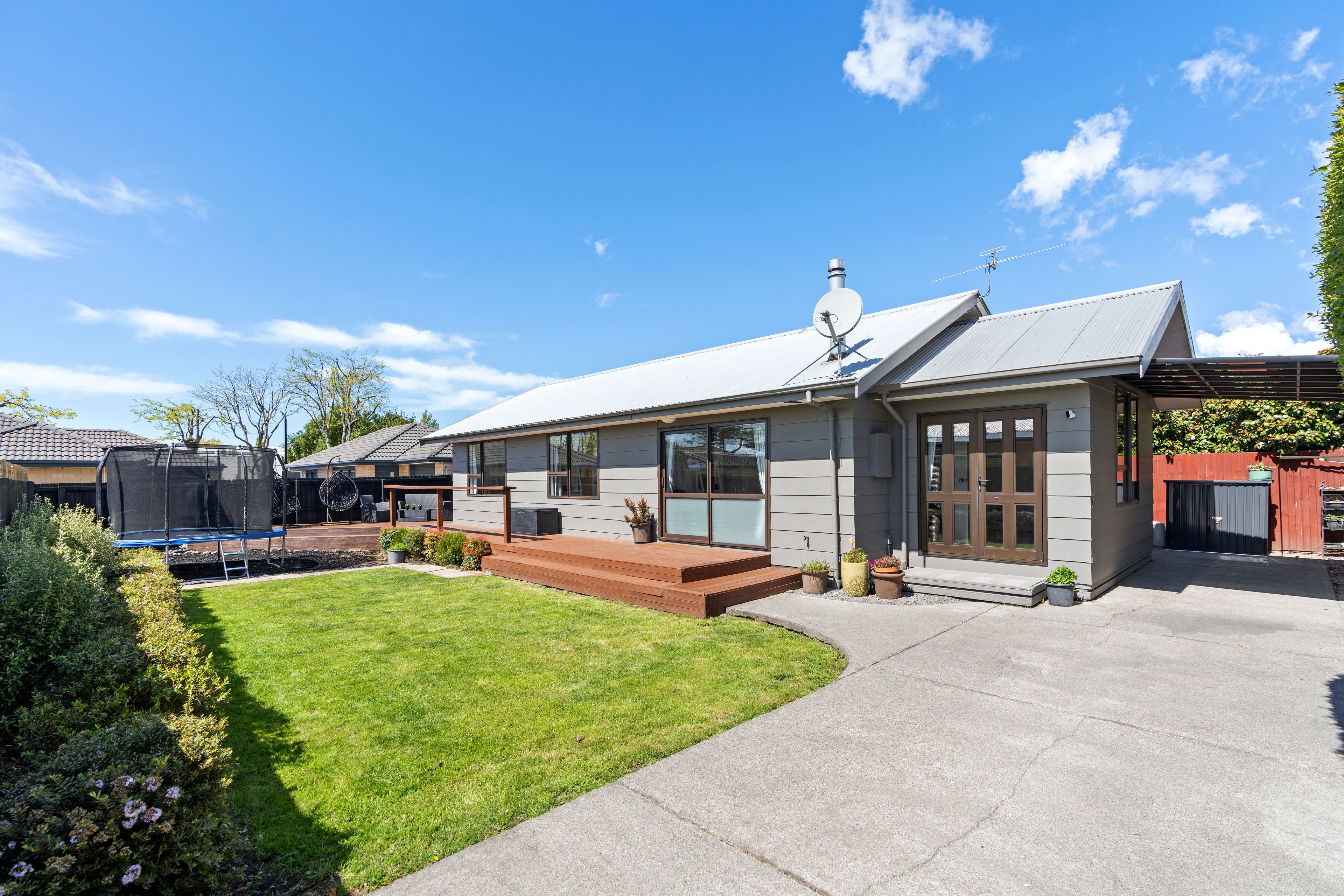 2/17 Johns Road, Belfast, Christchurch City 8051 - Sold House - Ray ...