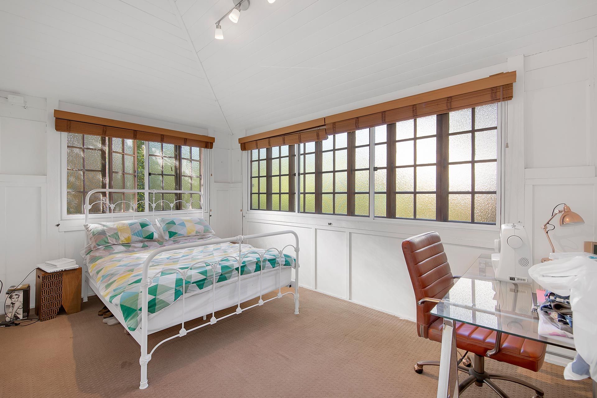 21 Glendale Grove, Moorooka, QLD 4105 - Leased House - Ray White Moorooka