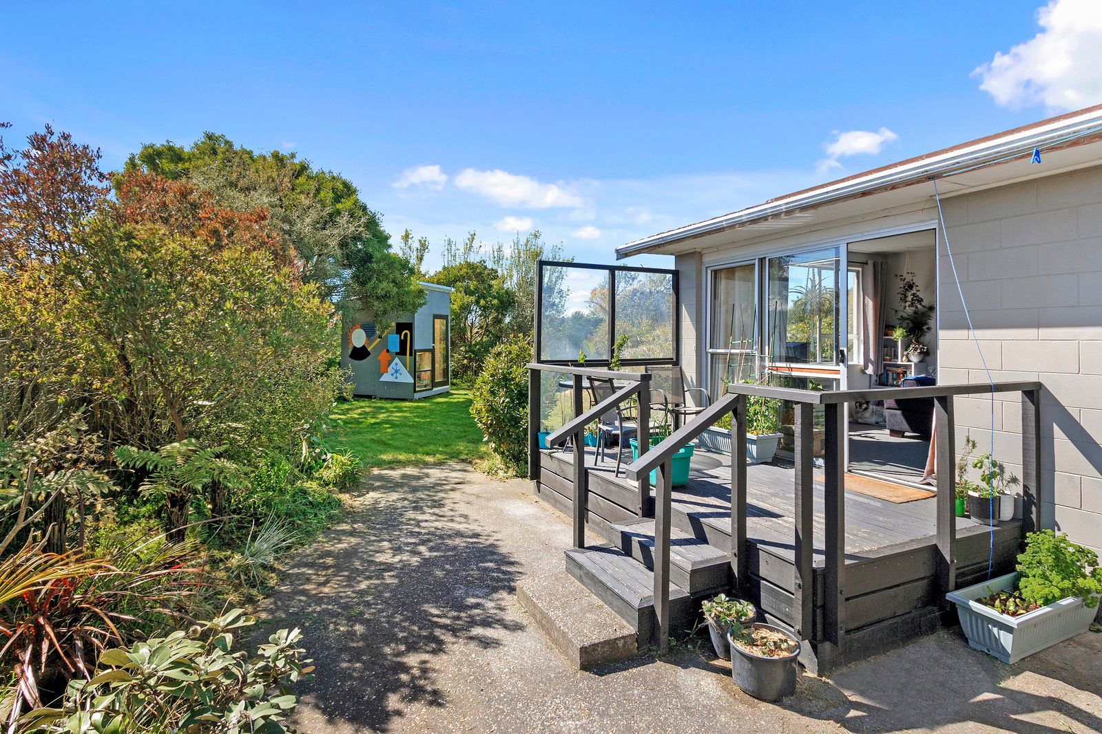 2/207 Estuary Road, New Brighton, Christchurch City 8061 - Sold House ...