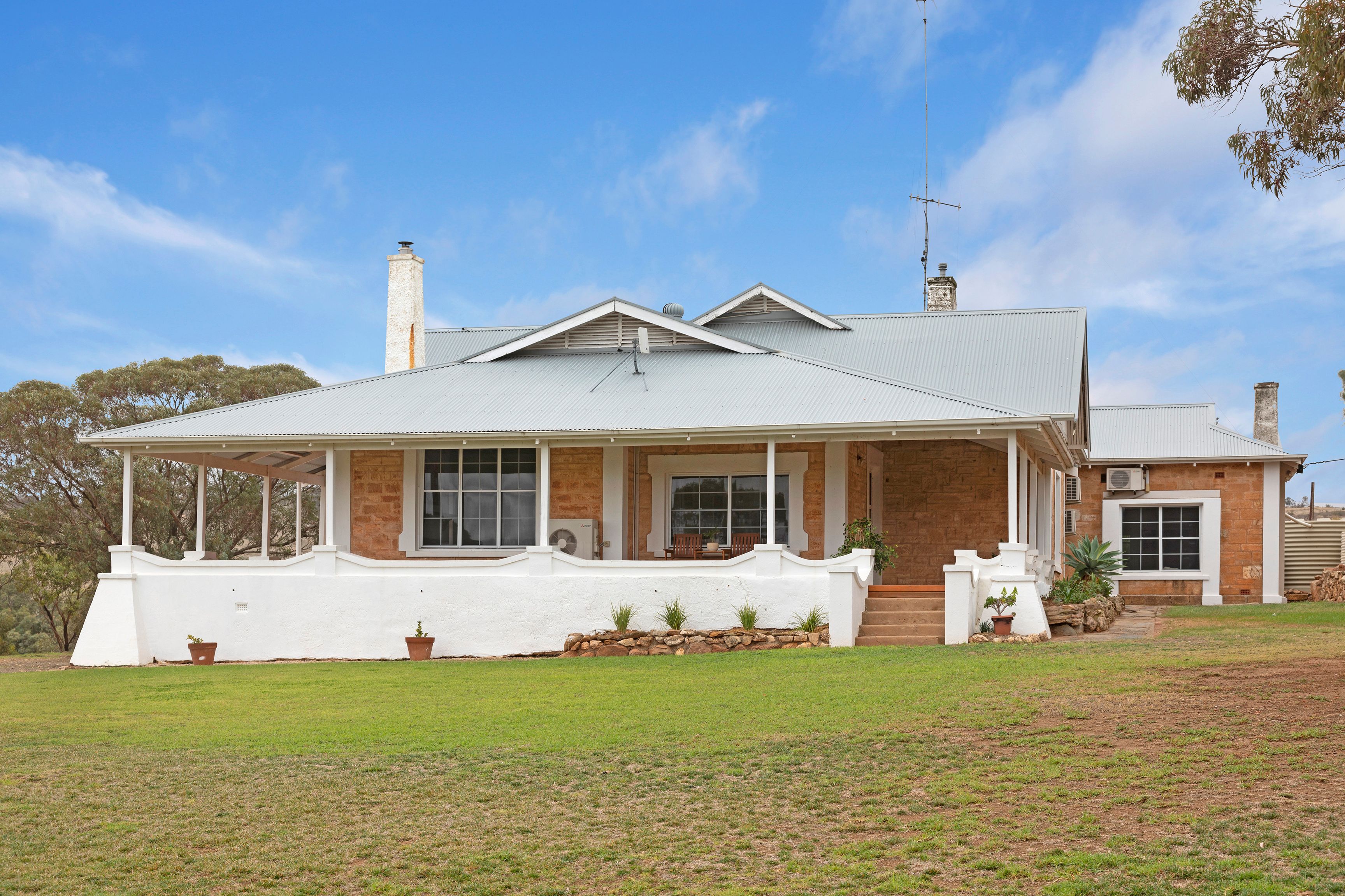 Ray White Clare Valley