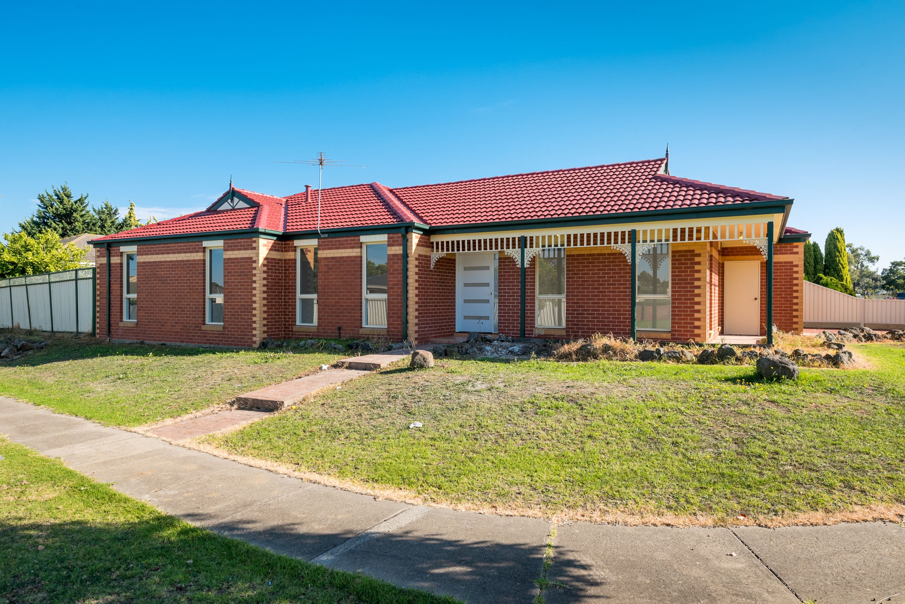46 Stainsby Crescent, Roxburgh Park, VIC 3064 - Leased House - Ray ...