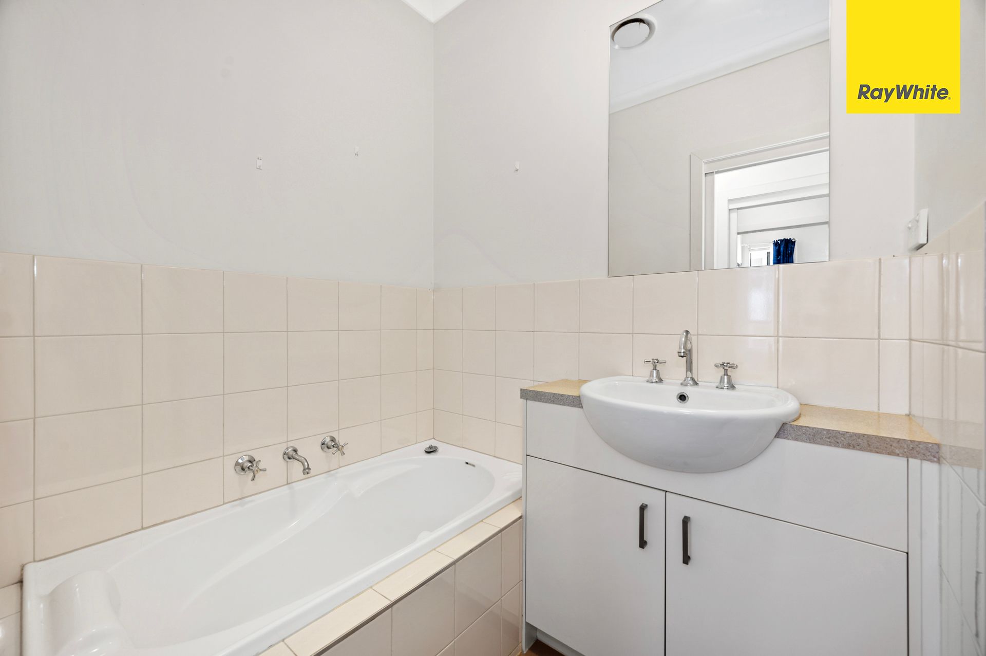 24/9 Petrea Place, HARKNESS, VIC 3337 - Sold Unit - Ray White Melton