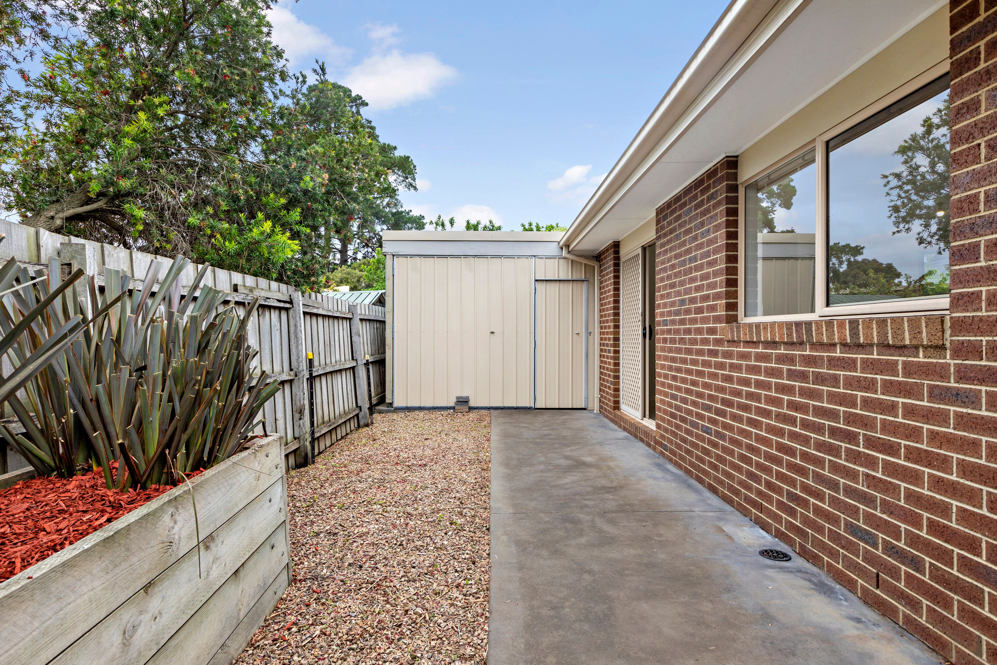 2/8 Power Street, St Albans, VIC 3021 - Leased Unit - Ray White Sunshine