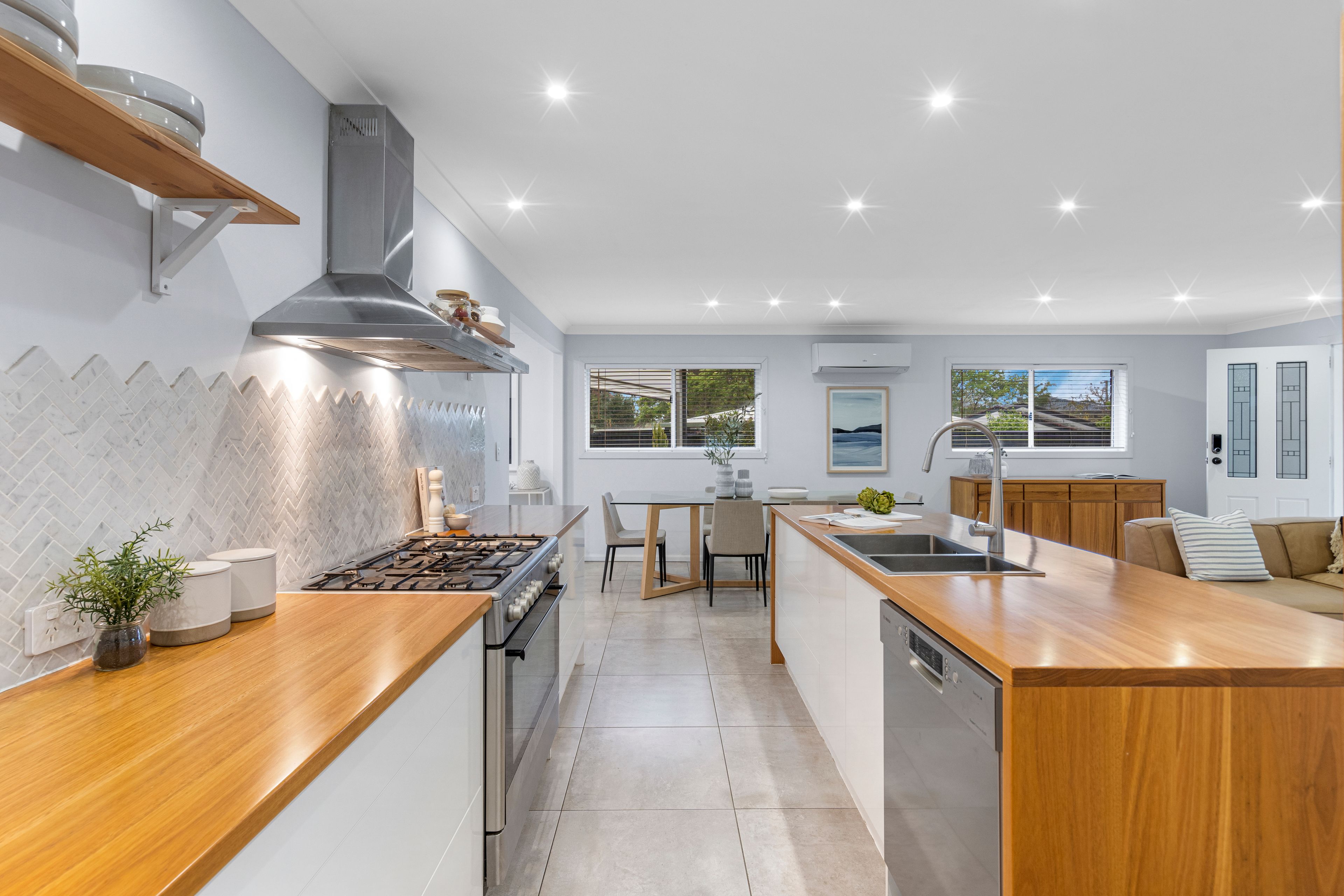 18 Carribean Drive, Slacks Creek, QLD 4127 - Sold House - Ray White ...