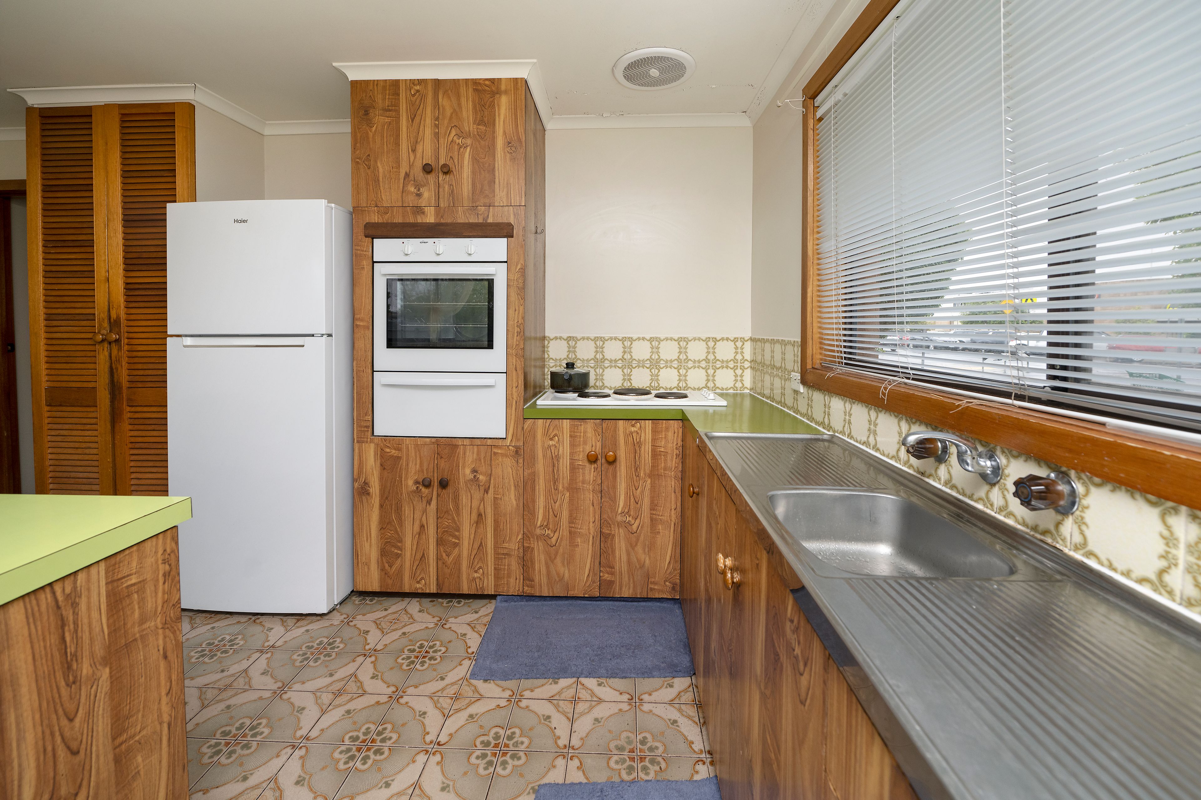 1, 2 and 3/104 Beveridge Street, Swan Hill, VIC 3585 - Block of Units ...