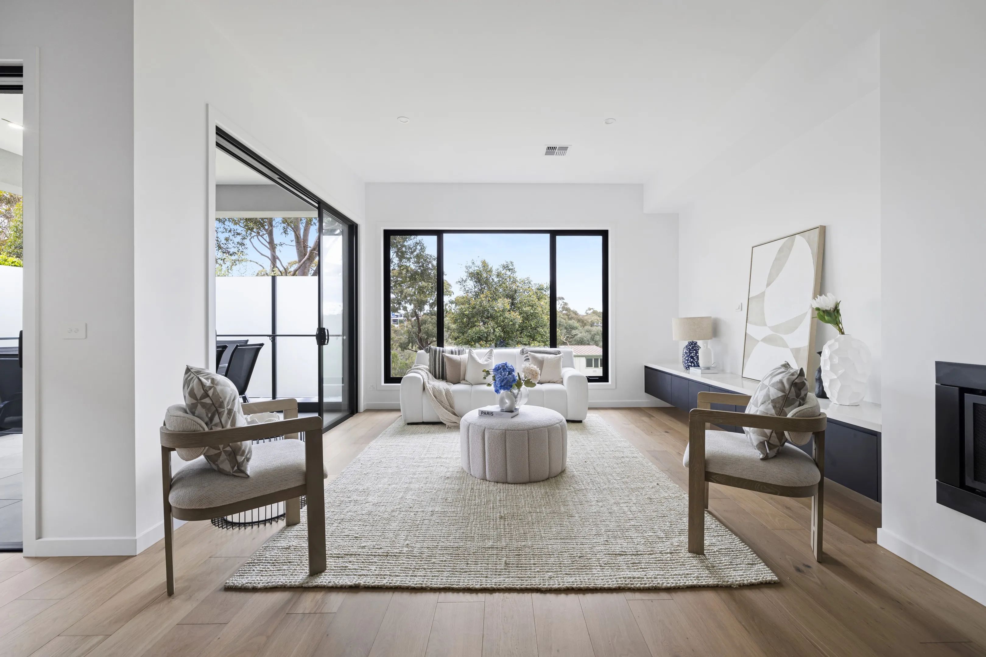 10B Griffiths Court, Mount Waverley, VIC 3149 - Townhouse for Rent ...