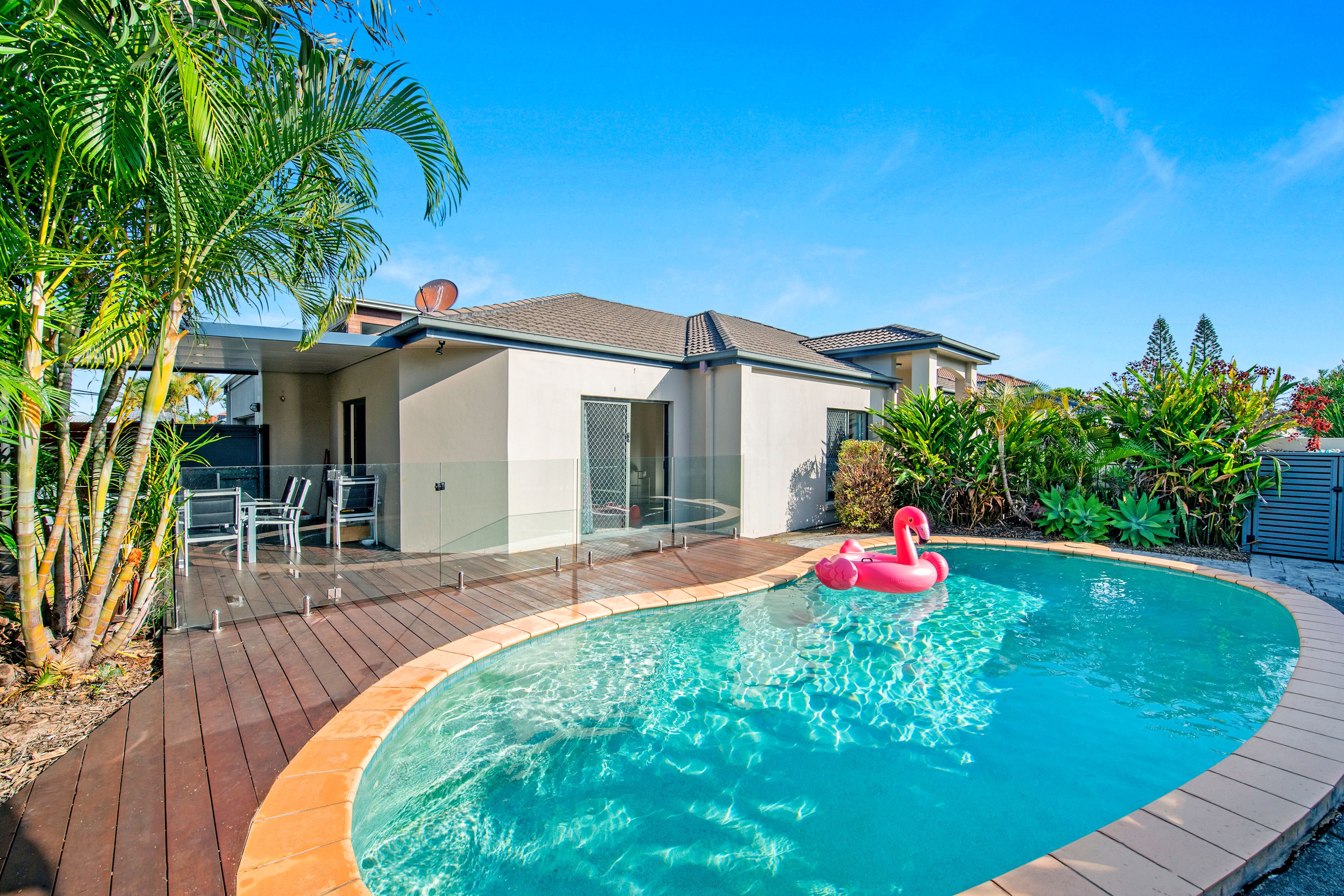 2 Renate Way, Benowa Waters, QLD 4217 - Sold House - Ray White Malan + Co