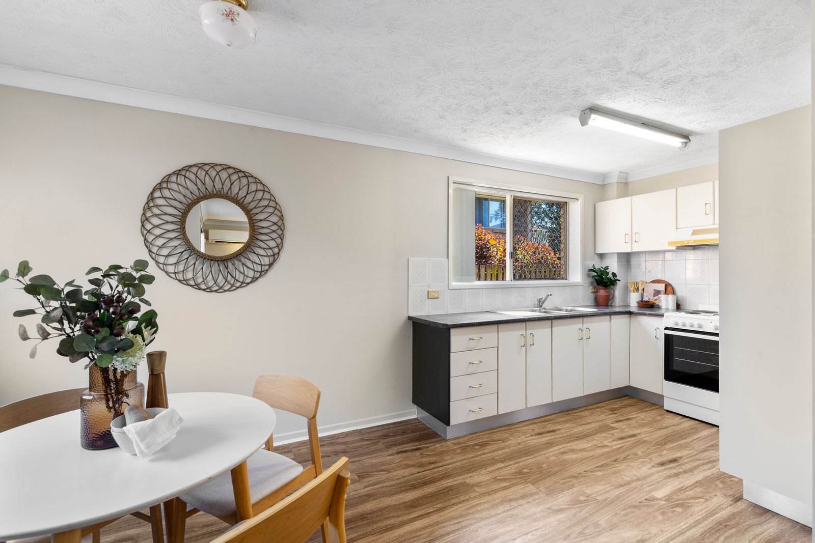 1/54 Bower Street, Annerley, QLD 4103 - Sold Unit - Ray White Annerley