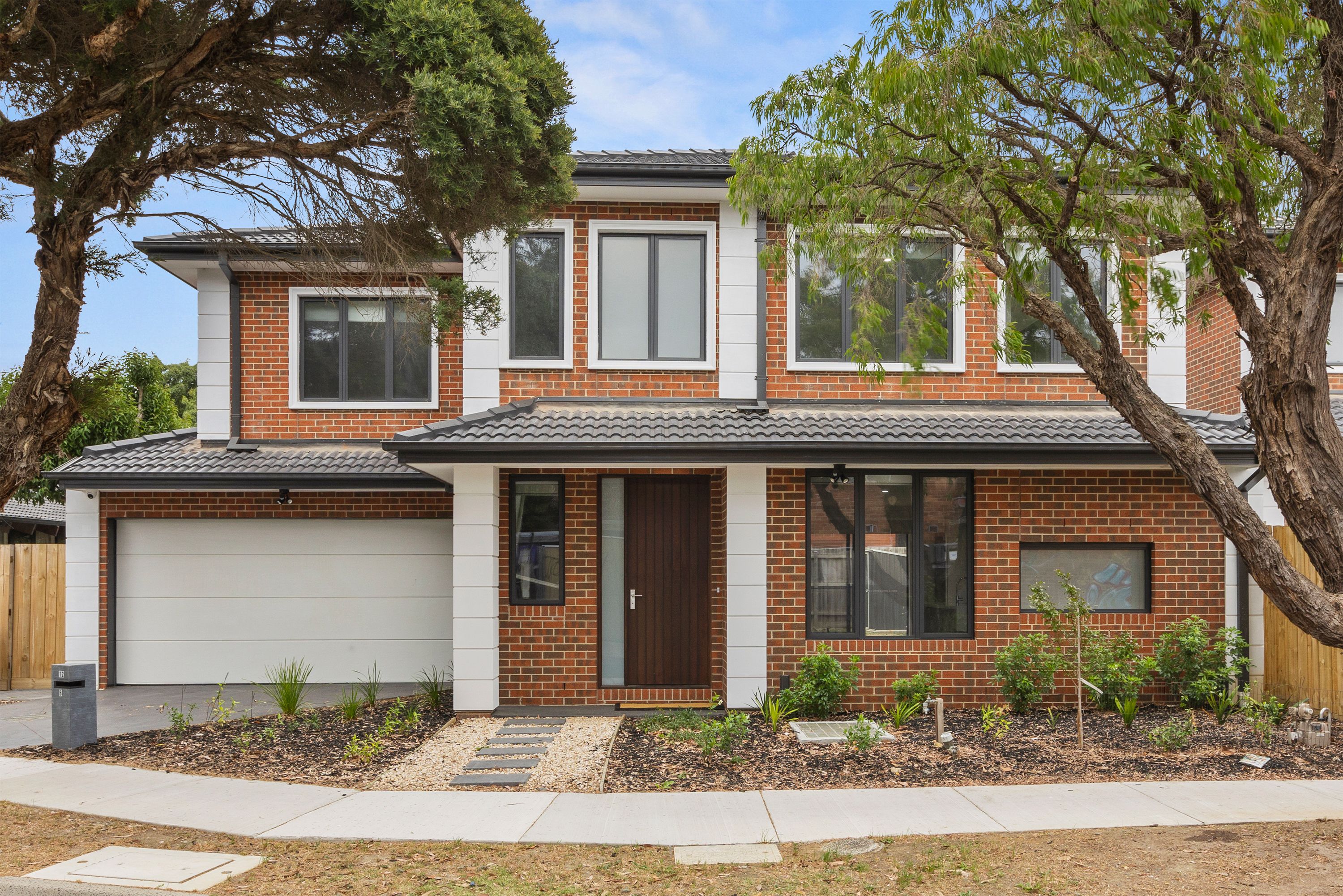 12B Bellerive Avenue, Mount Waverley, VIC 3149 - Leased Townhouse - Ray ...