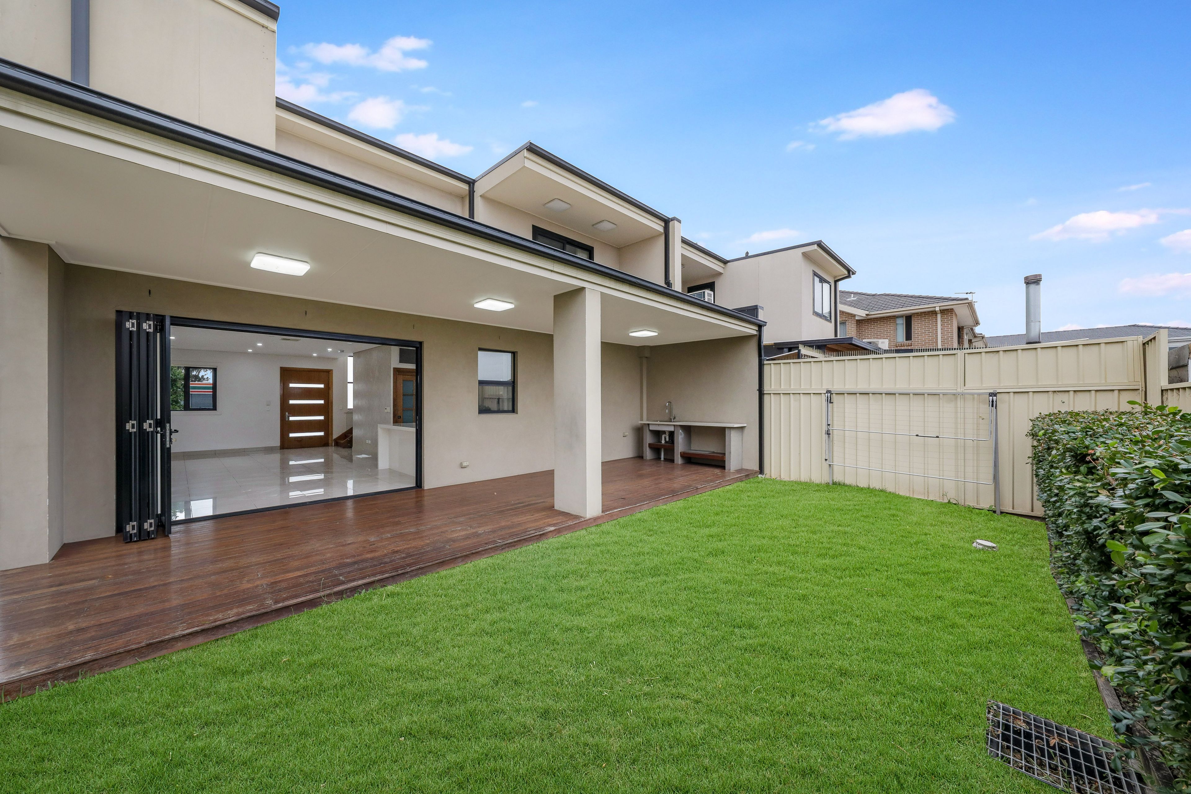 250a William Street, Yagoona, NSW 2199 - Sold DuplexSemi-detached - Ray ...