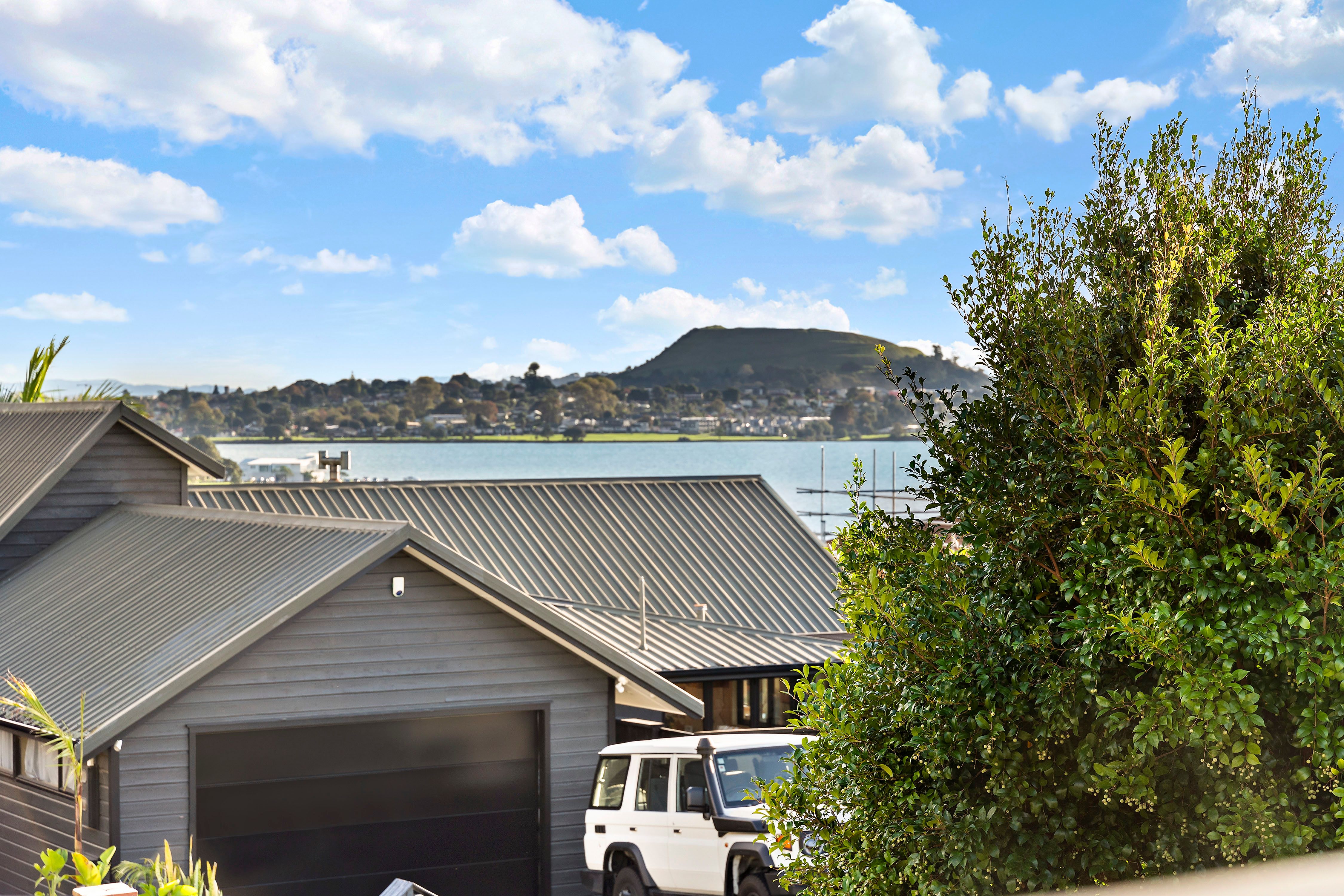 21 Venus Place, Half Moon Bay, Manukau City 2012 - Sold House - Ray ...
