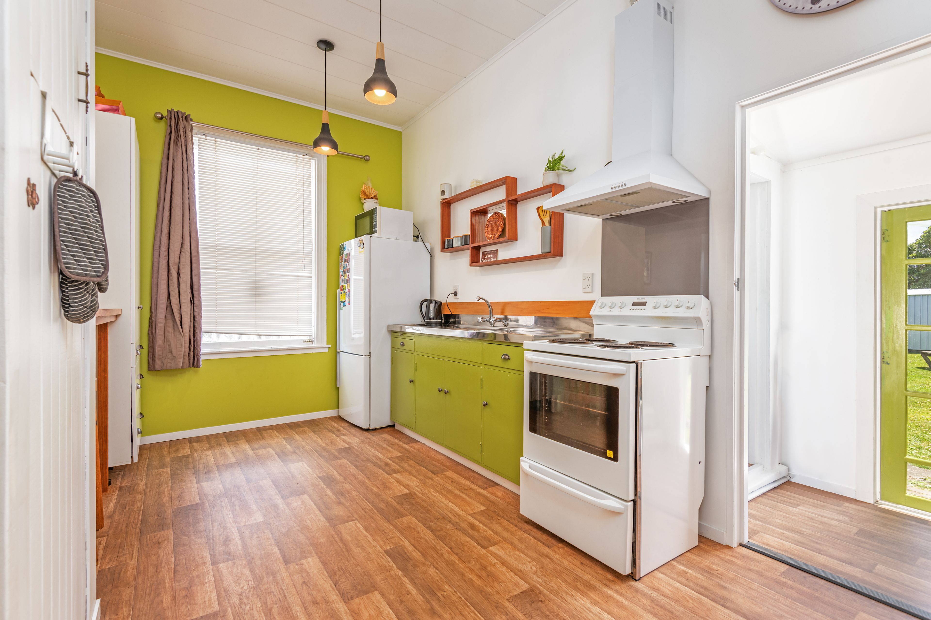 58 Monmouth Street, Feilding, Manawatu District 4702 - Sold House - Ray ...