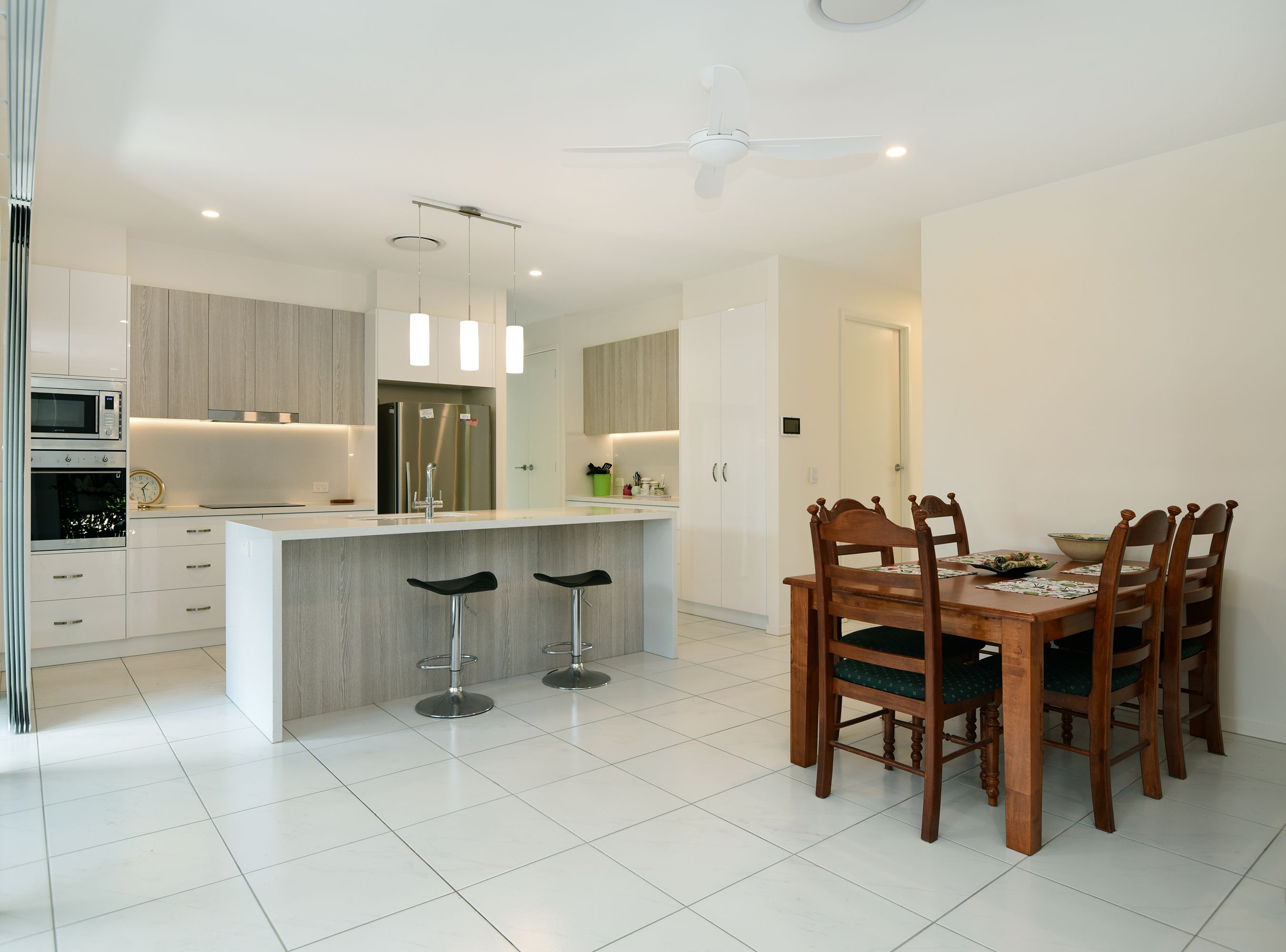 Villa 92/75 Highgrove Drive, Gem Life, Highfields, QLD 4352 - Sold ...