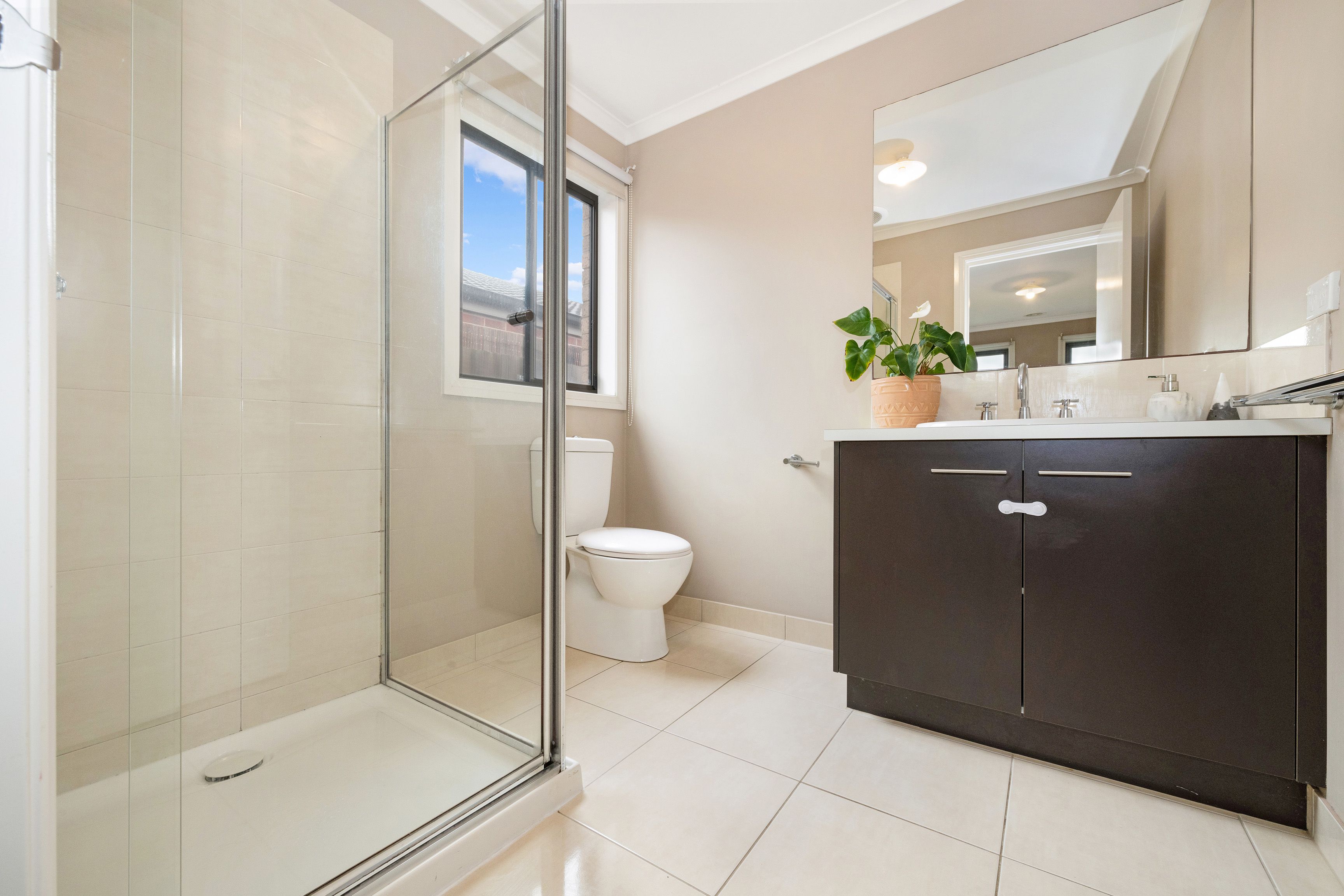 2/8 Martin Place, Warrnambool, VIC 3280 - Sold House - Ray White ...