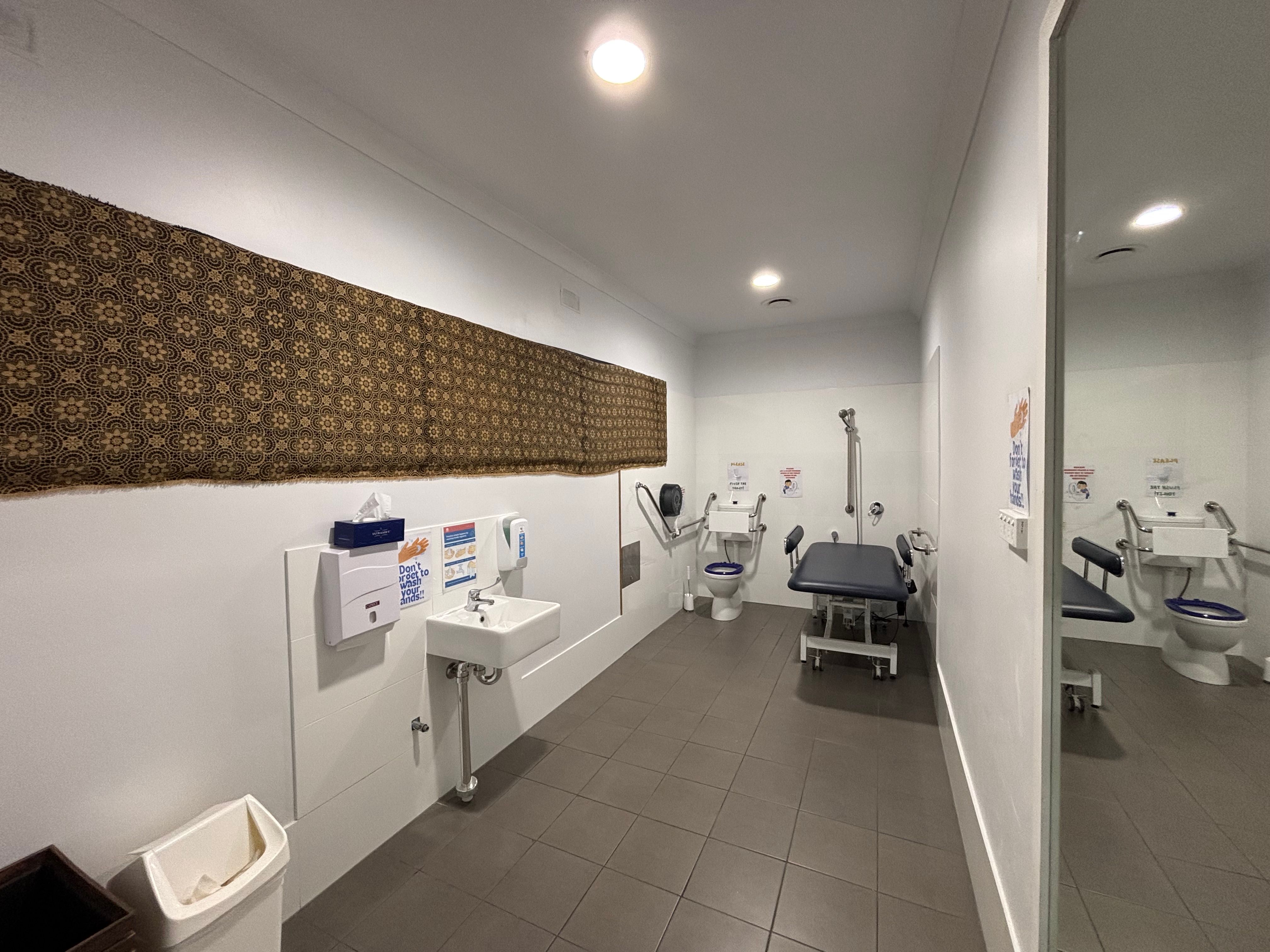 2/8 Worthington Way, Bomaderry, NSW 2541 - Offices for Lease - Ray ...