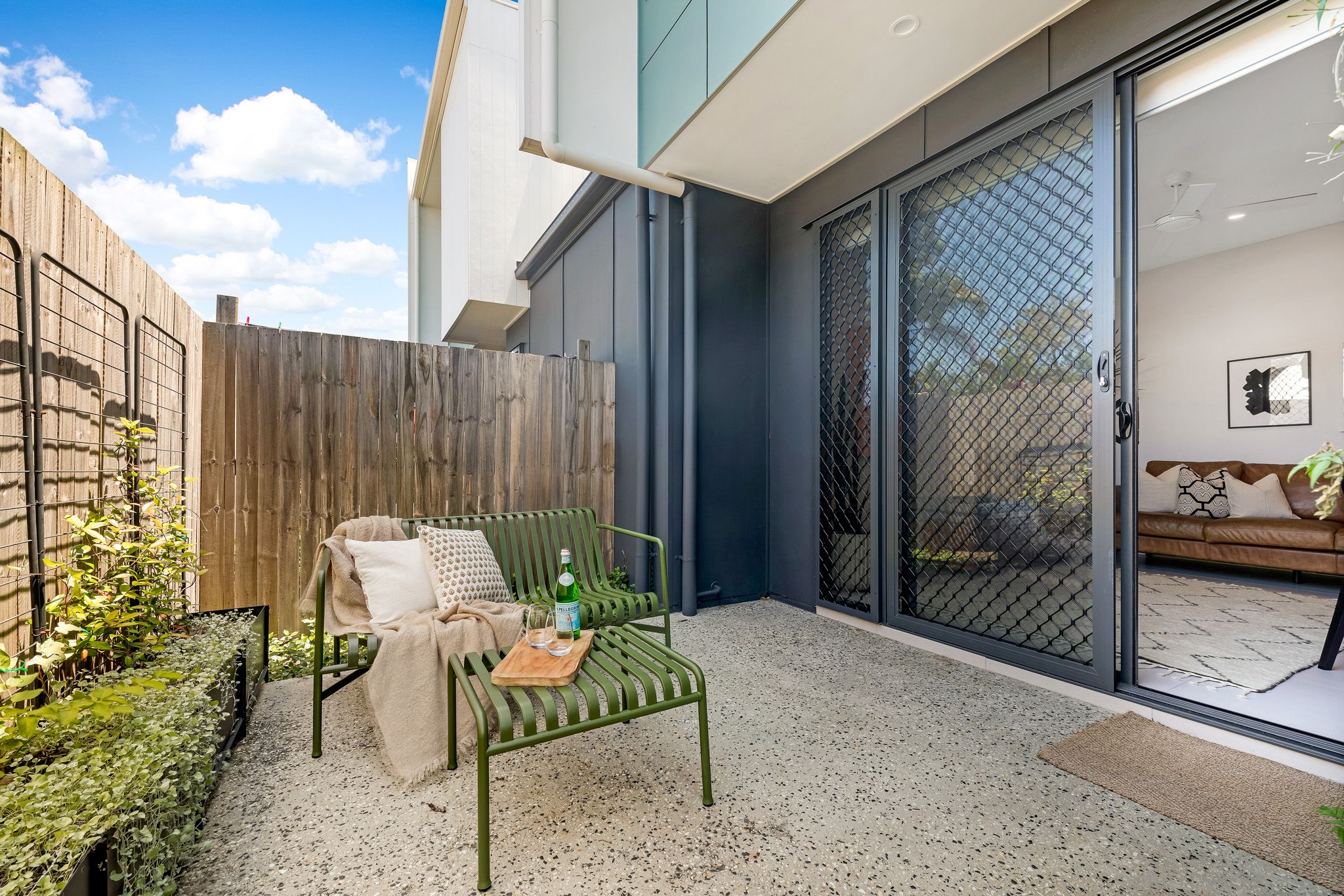 6/33-35 Broadwater Avenue, Maroochydore, QLD 4558 - Sold Unit - Ray ...
