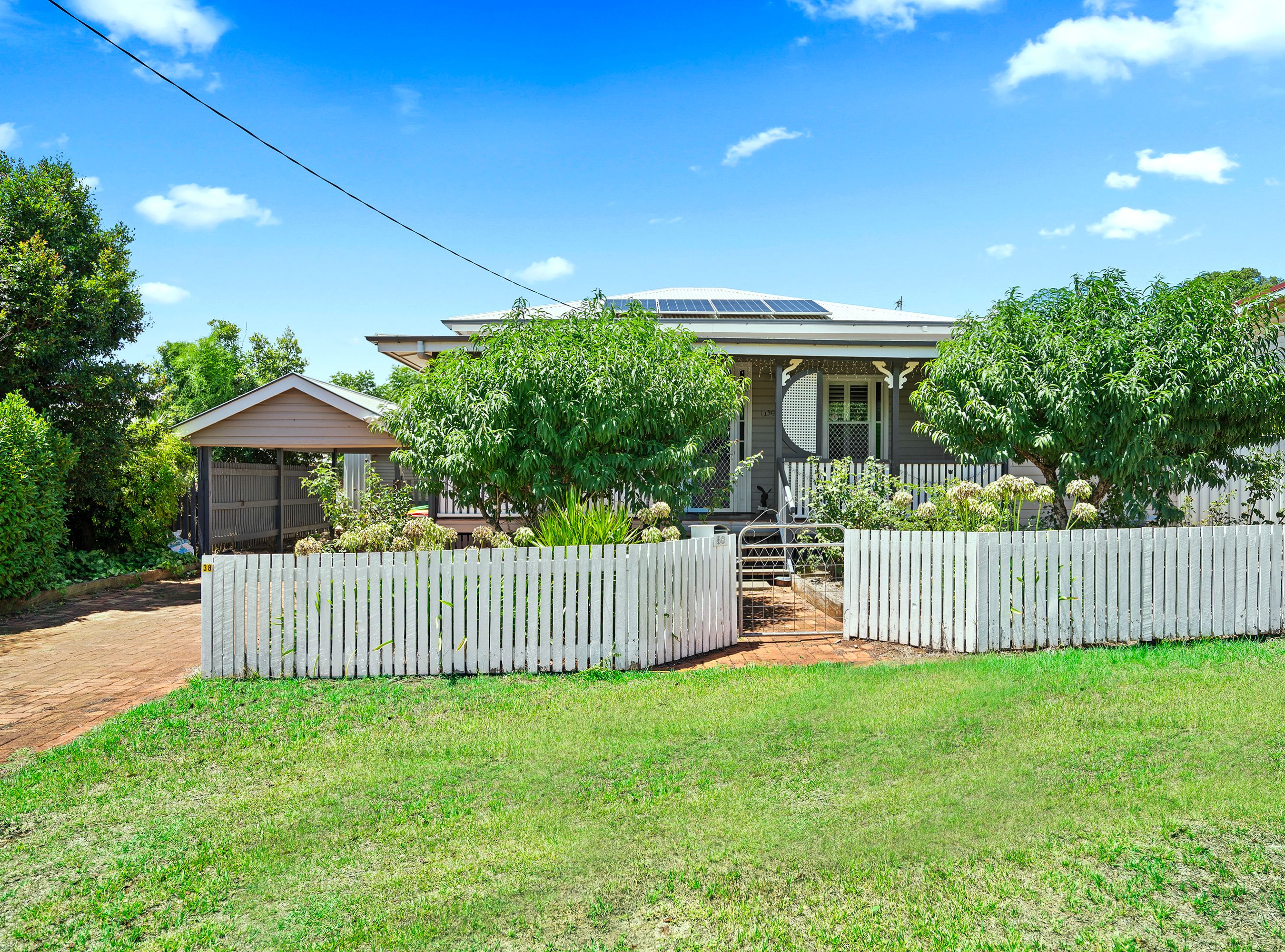 38 Esmond Street, Rockville, QLD 4350 - Sold House - Ray White ...